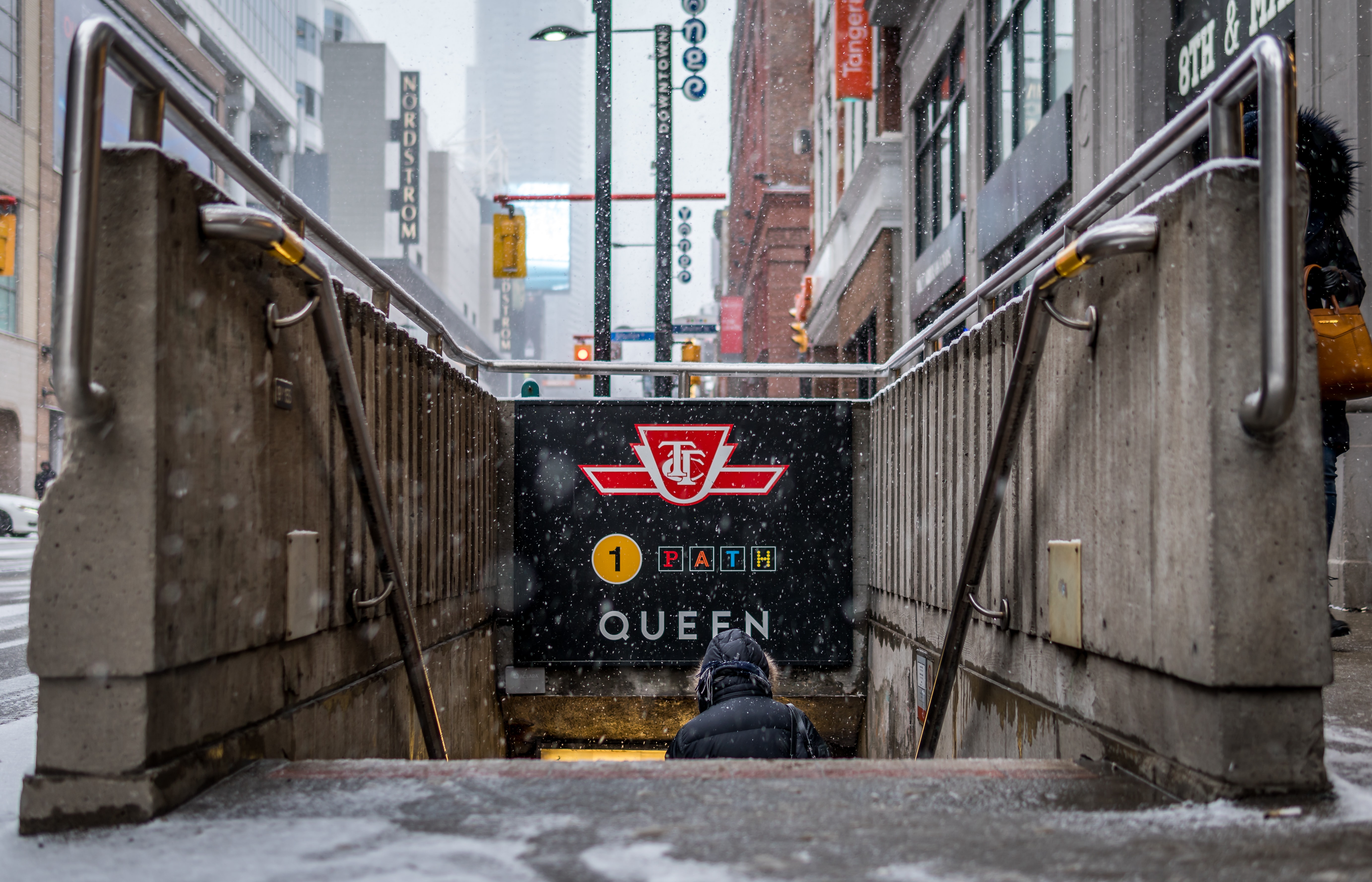 Toronto: A traveler's top 10 checklist