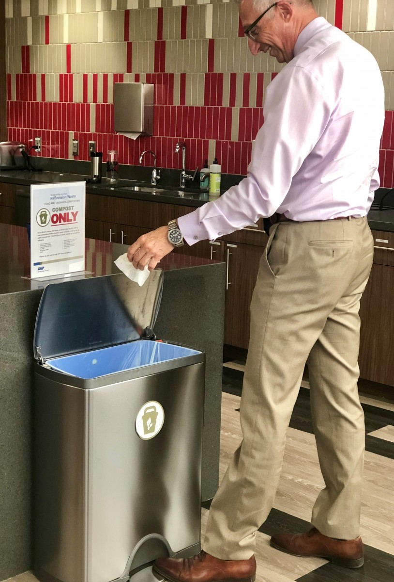 SRP’s ‘Green Team’ Promotes Office Composting