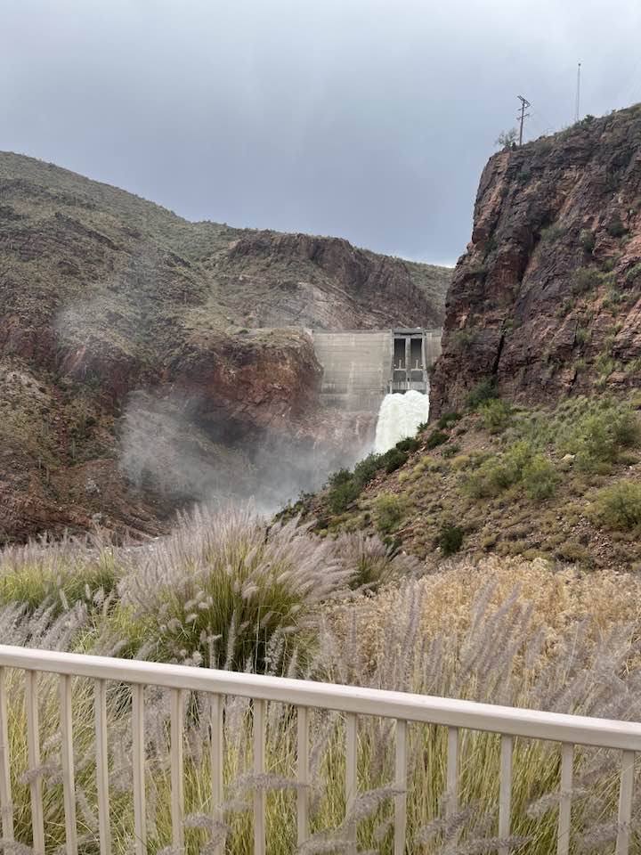 SRP Conducts Spill Gate Test on Roosevelt Dam