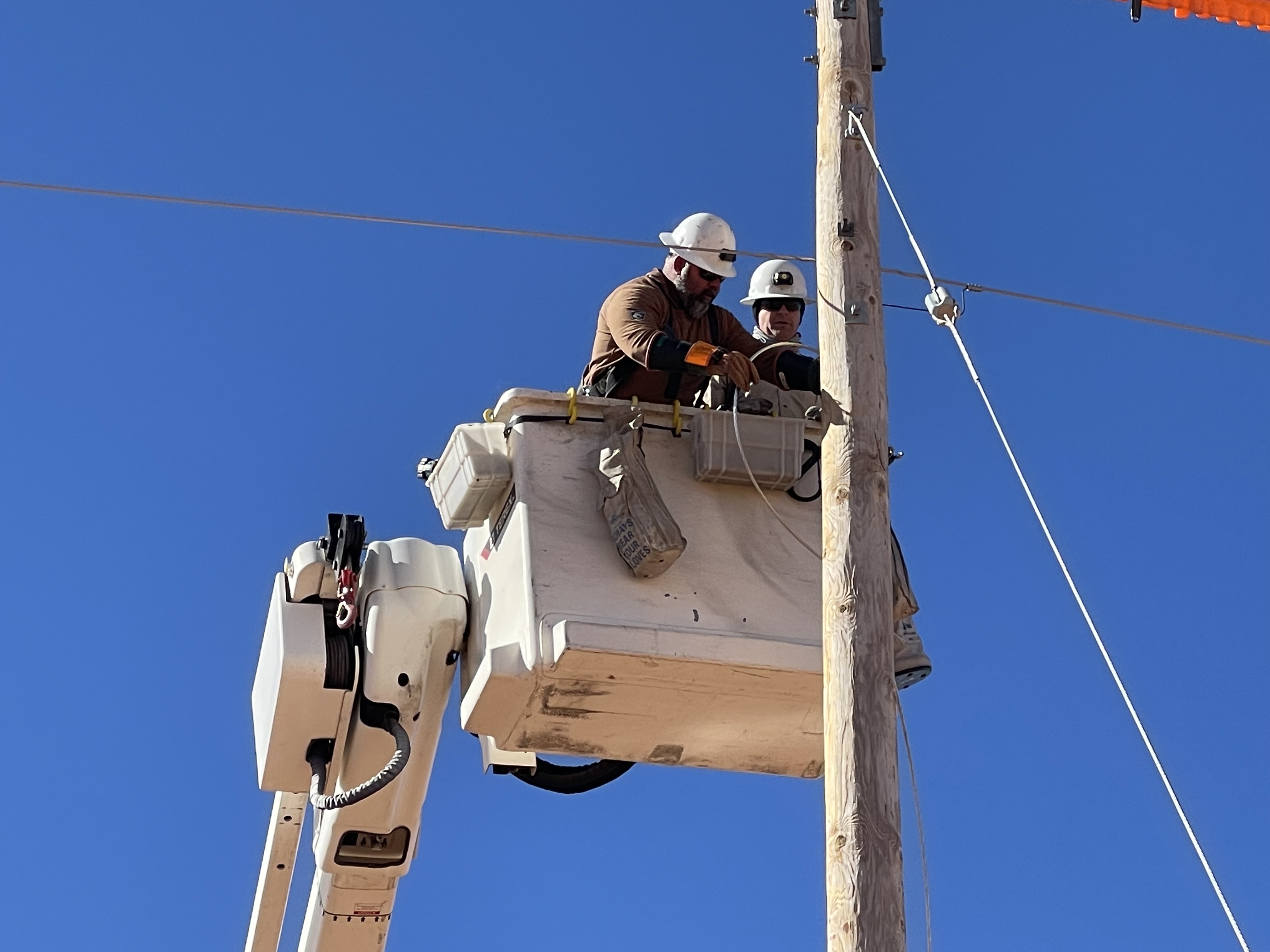 SRP Line Crews Bring Electricity to Some of the Most Isolated Homes on ...