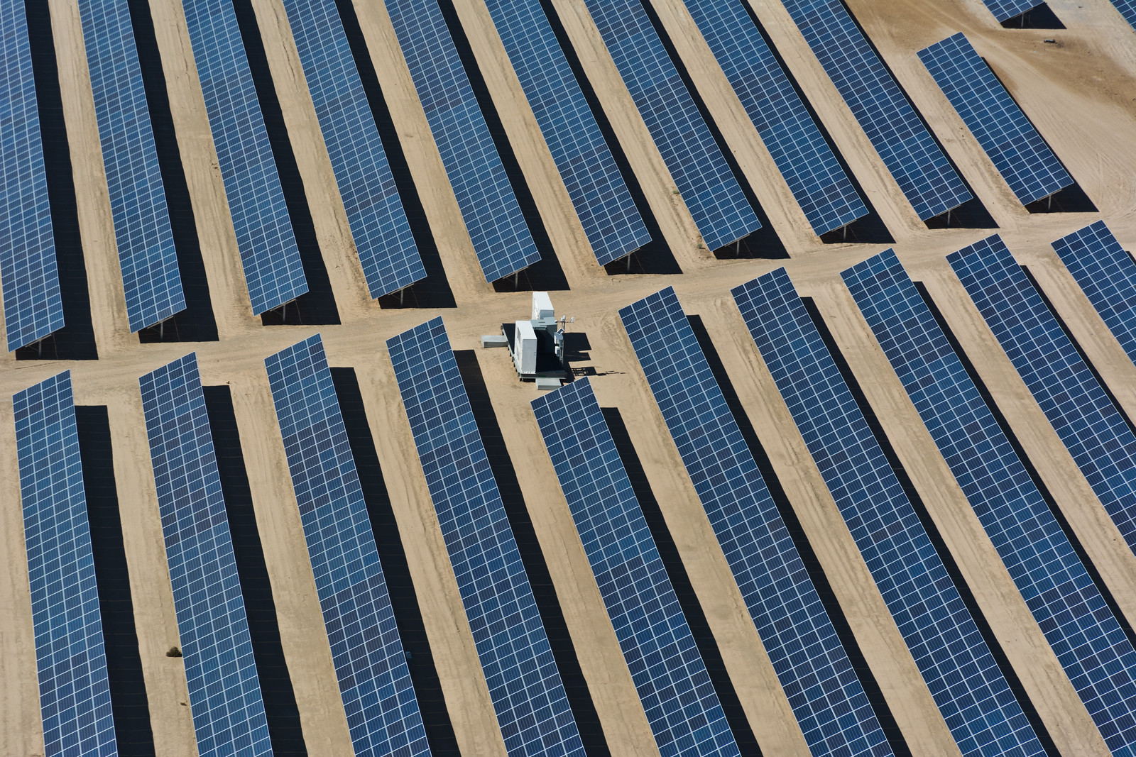 SRP to Unveil 100-Megawatt Solar Project