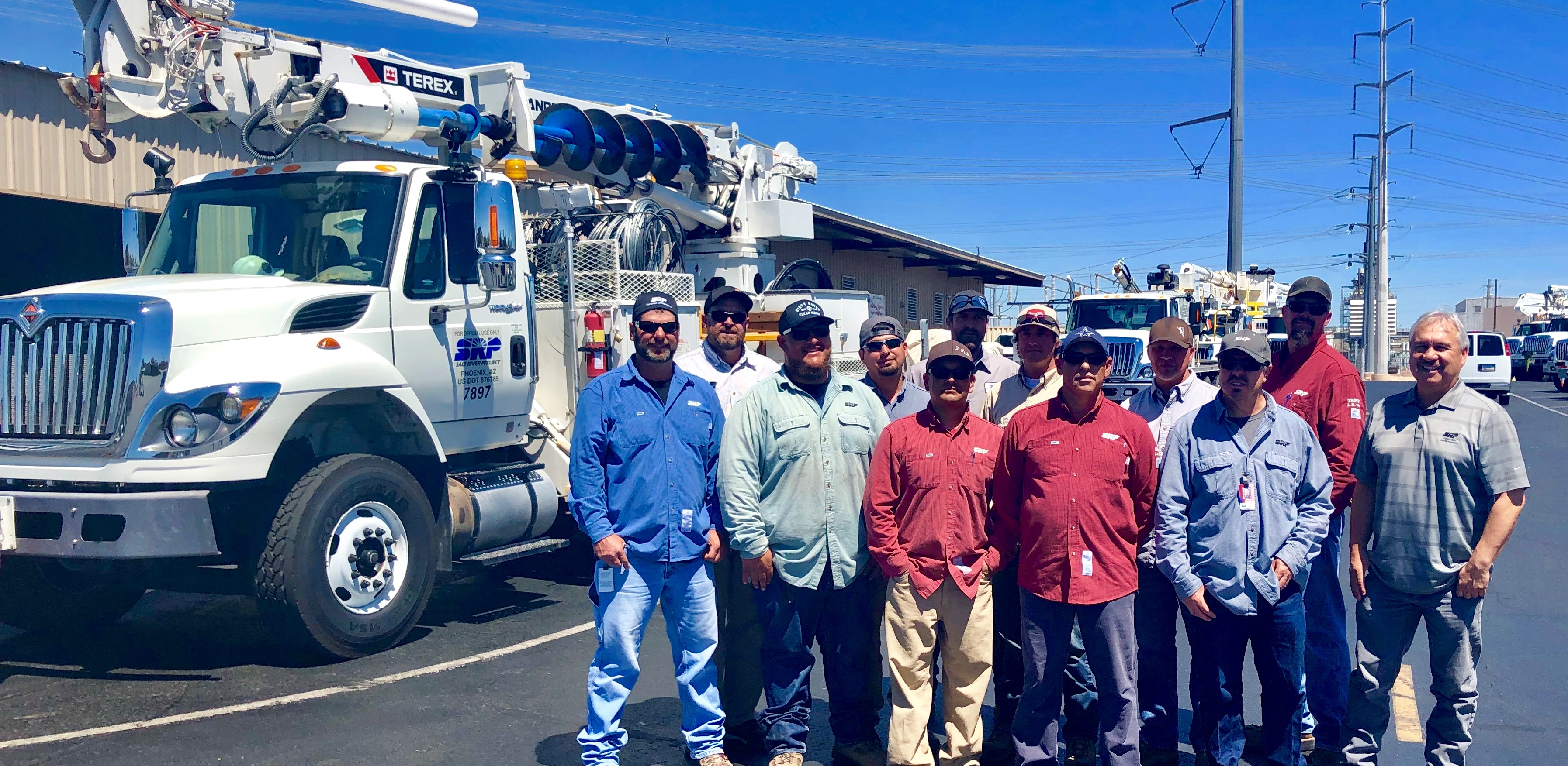SRP Linemen Complete Week One of ‘Light Up Navajo’ Project