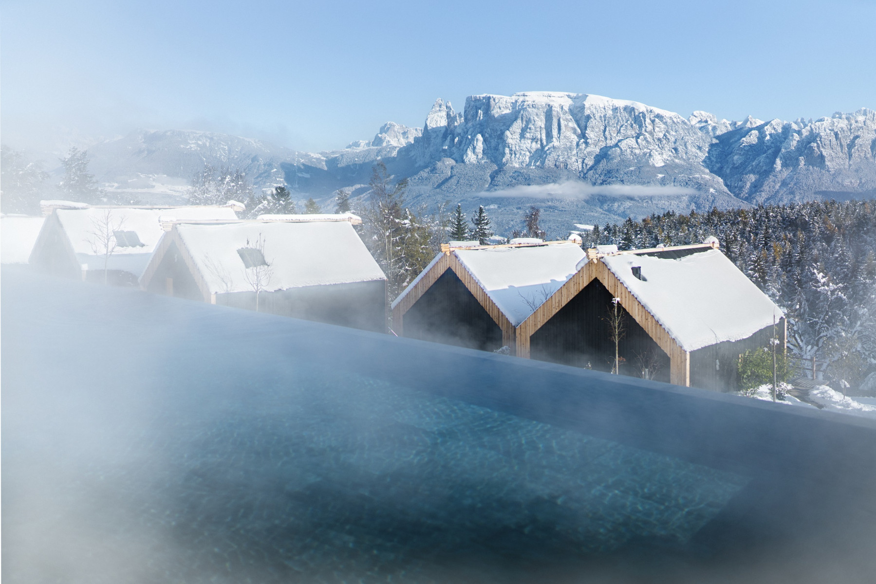 Winter Getaway: Sustainable luxury hotel ADLER Lodge RITTEN