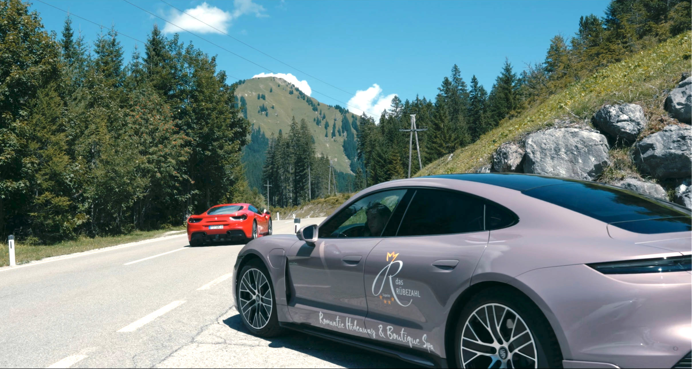 Try the electric Porsche Taycan 4s at the Hotel Das Rübezahl