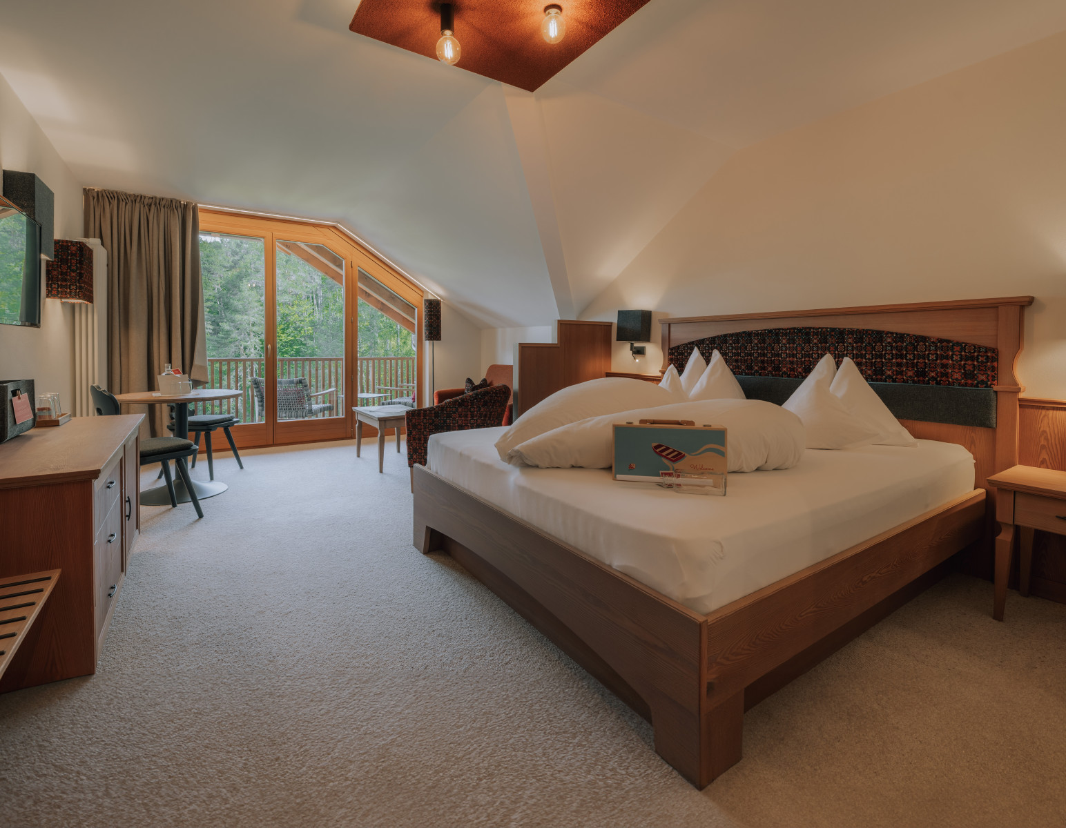 Circular Design: The Future of Sustainable Hotel Rooms