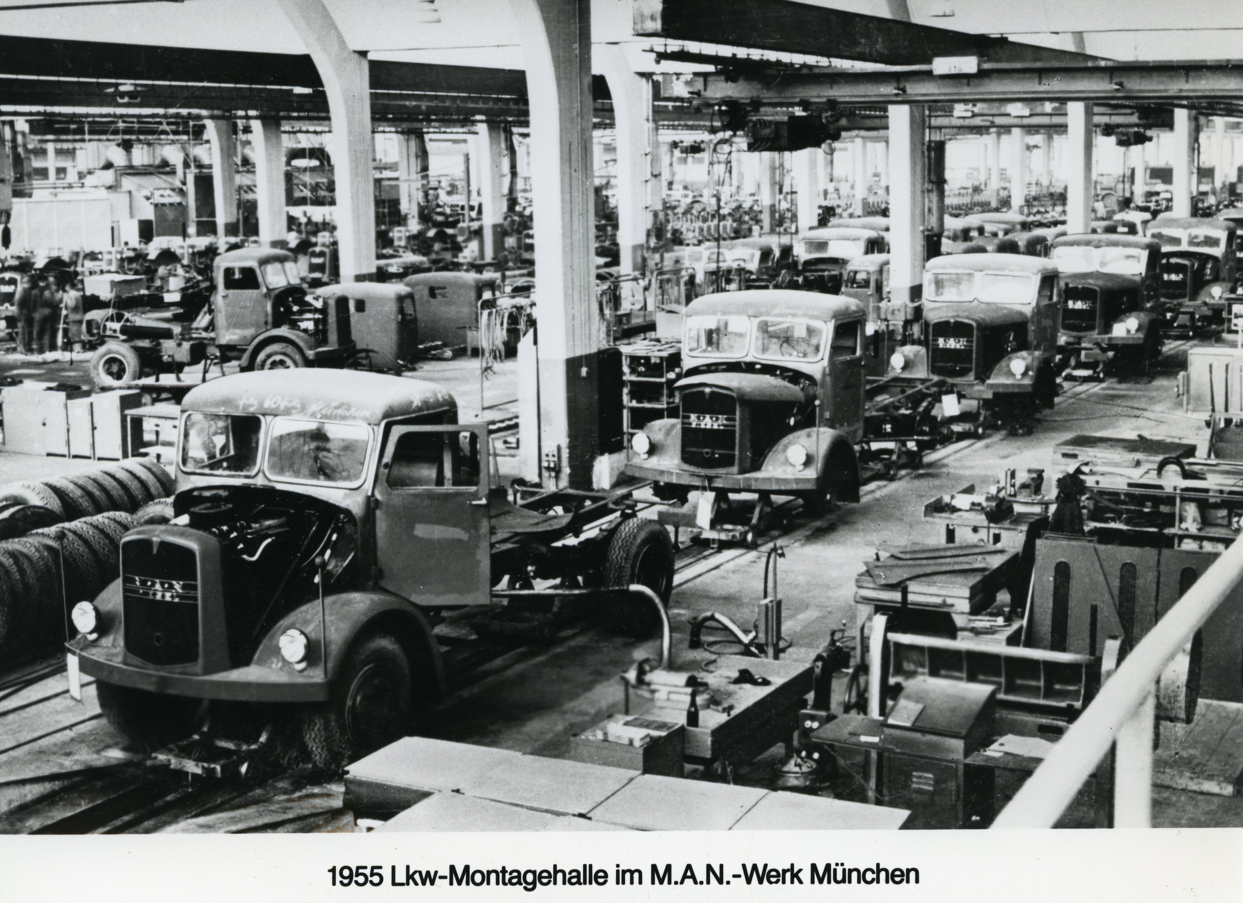 MAN celebrates 70 years of tradition and modernity at its Munich plant