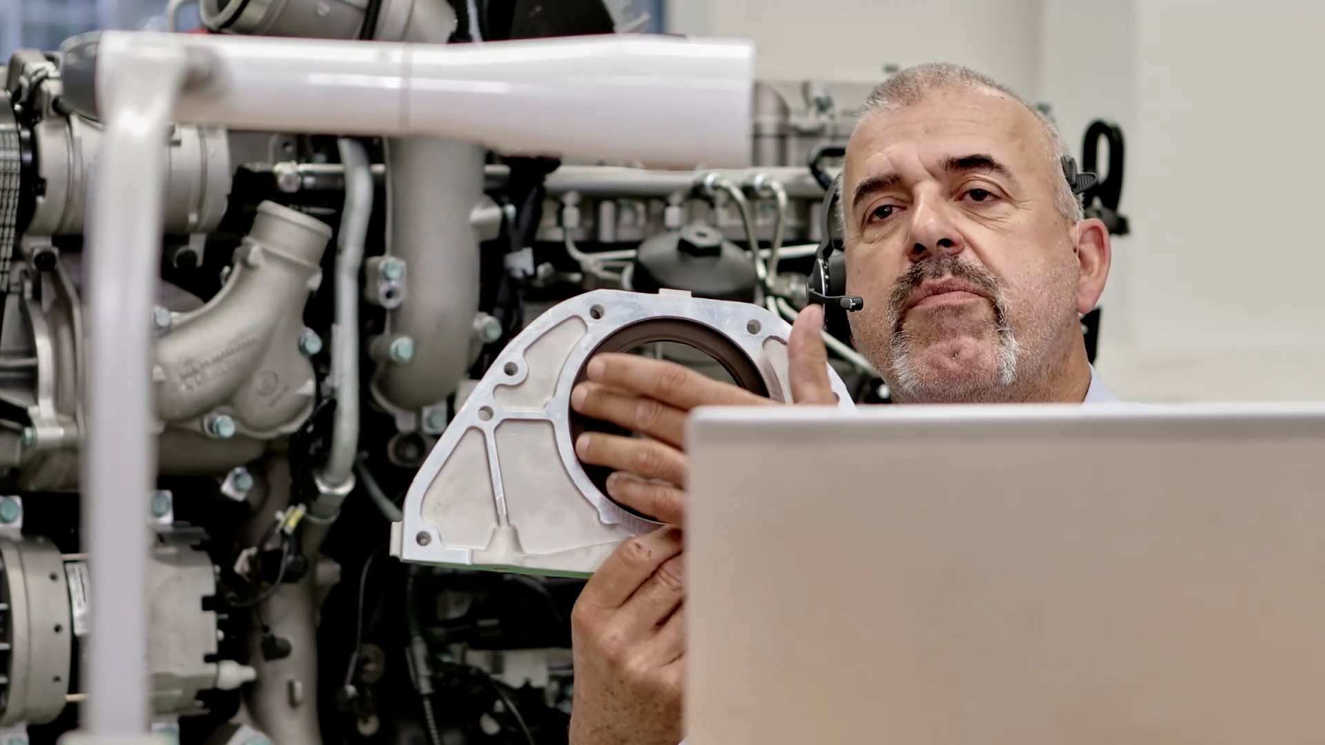 Ten years of the MAN Engine Academy: Training for marine, off-road and ...