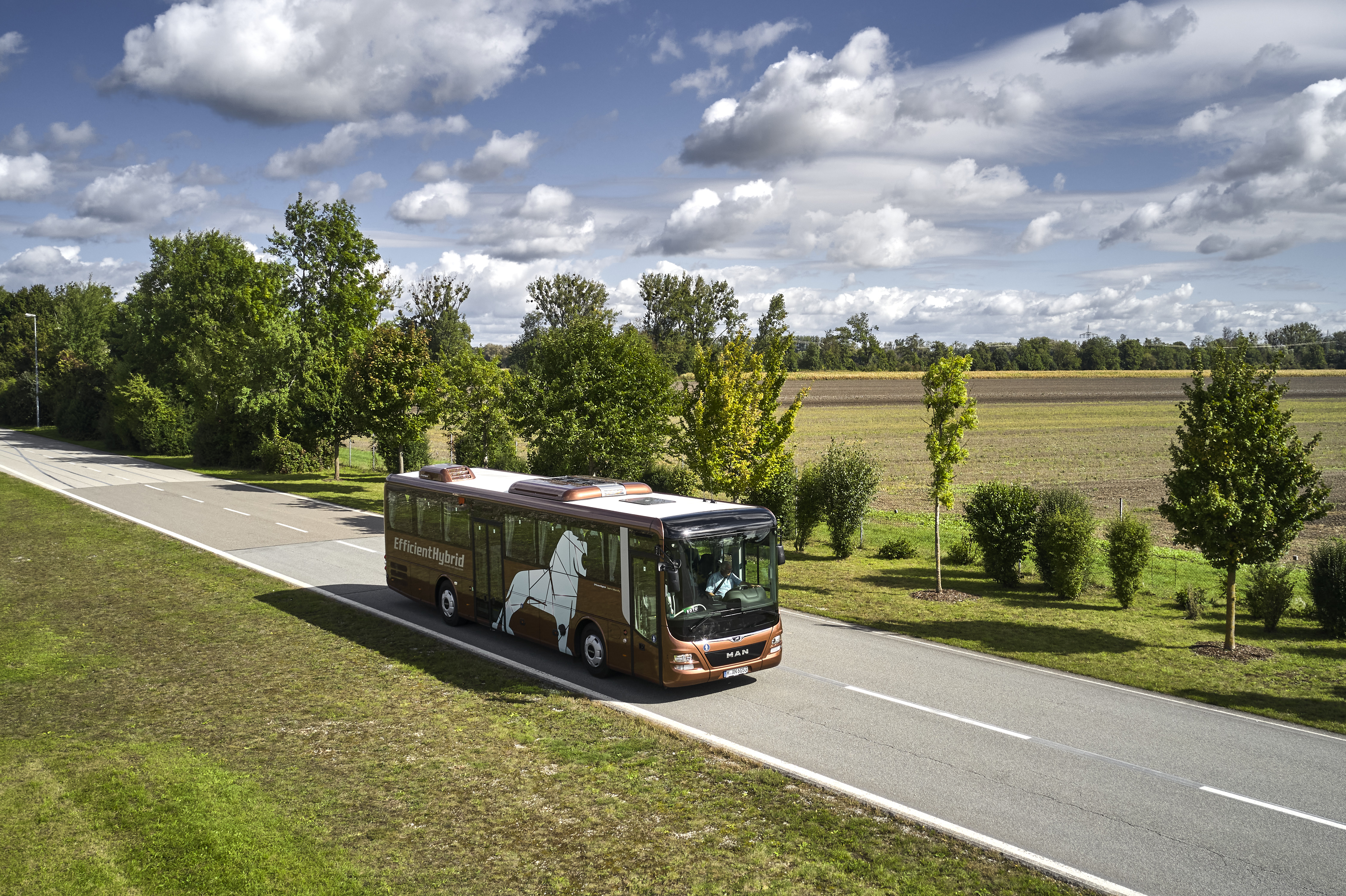 MAN's first fully electric coach