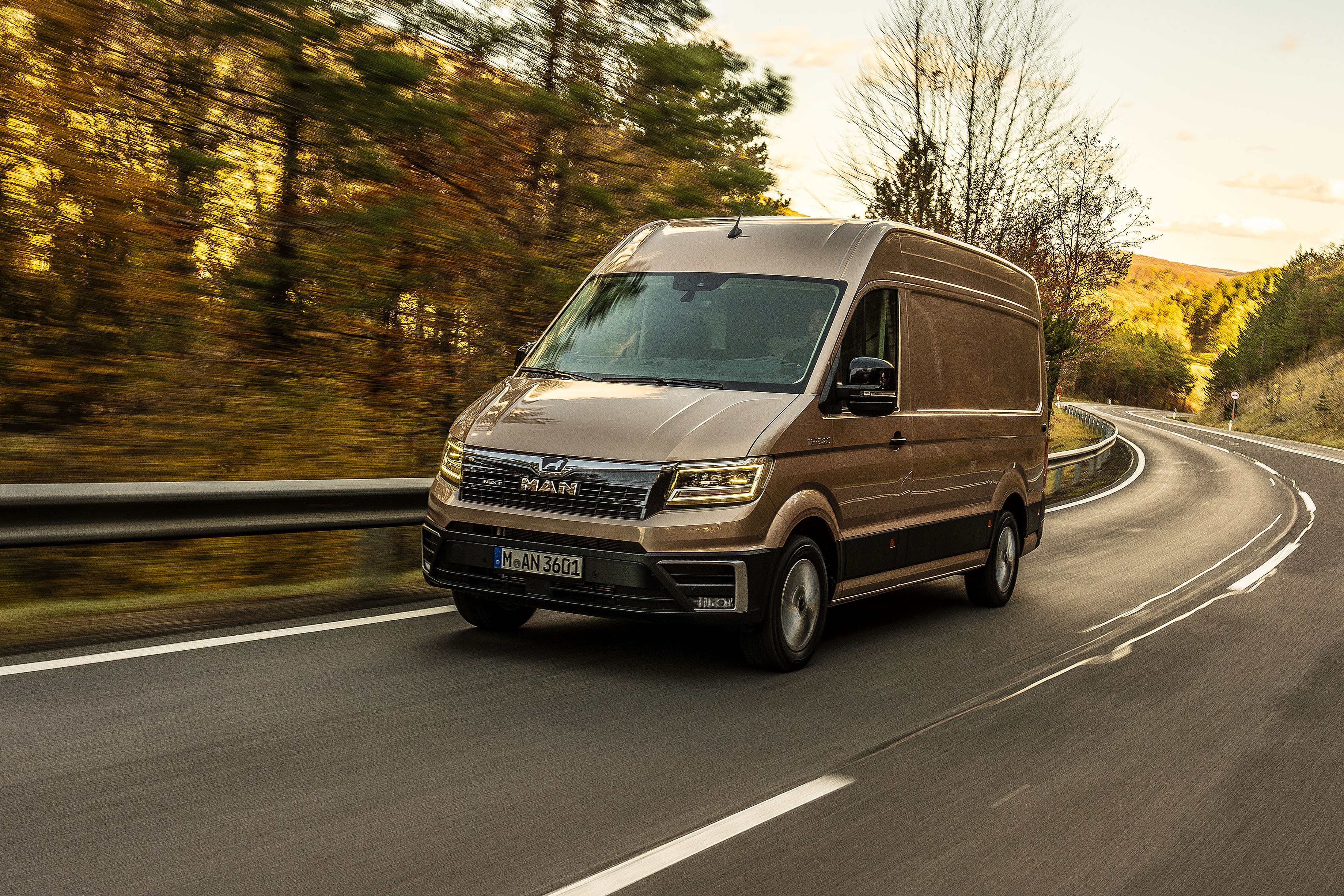 MAN TGE hebt serienmäßige Komfort- und Sicherheitsausstattung auf ein ...