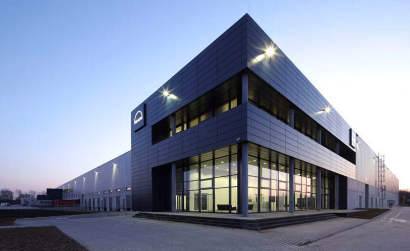 MAN expands logistics centre in Salzgitter