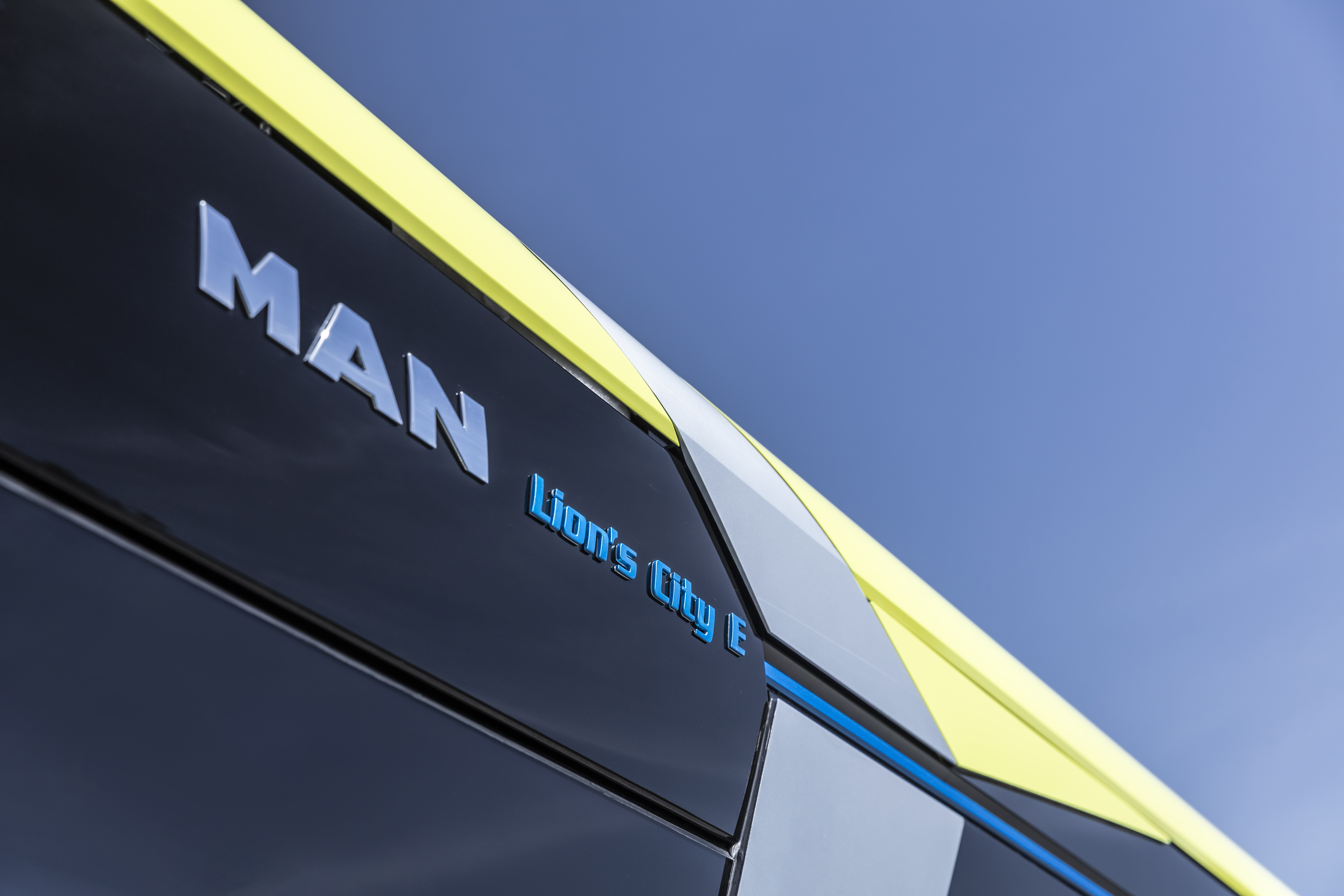 Makes a lasting impression: MAN Lion's City 12 E LE is “Sustainable Bus ...