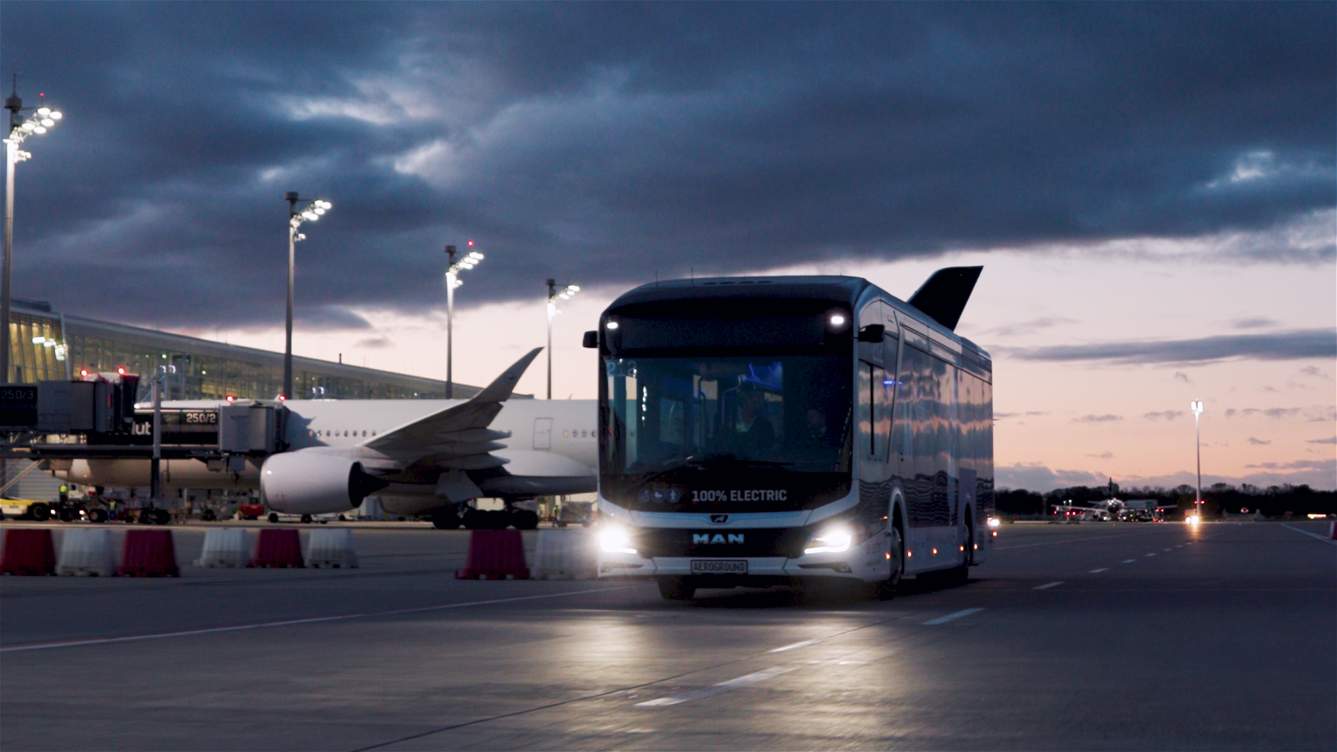 Boarding by eBus: Taking the electric bus to your flight