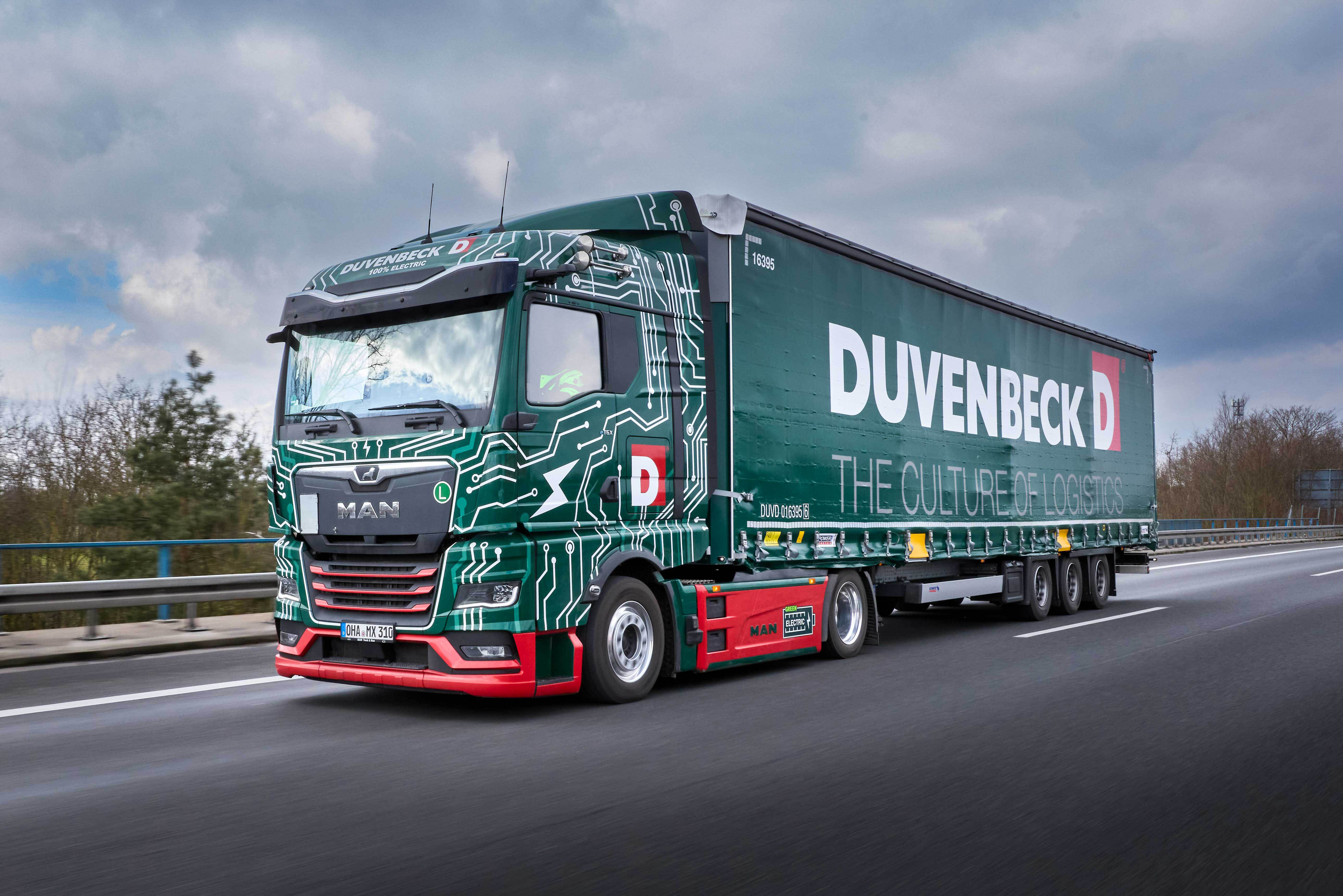 Duvenbeck starts regular operation of MAN eTrucks in Volkswagen logistics