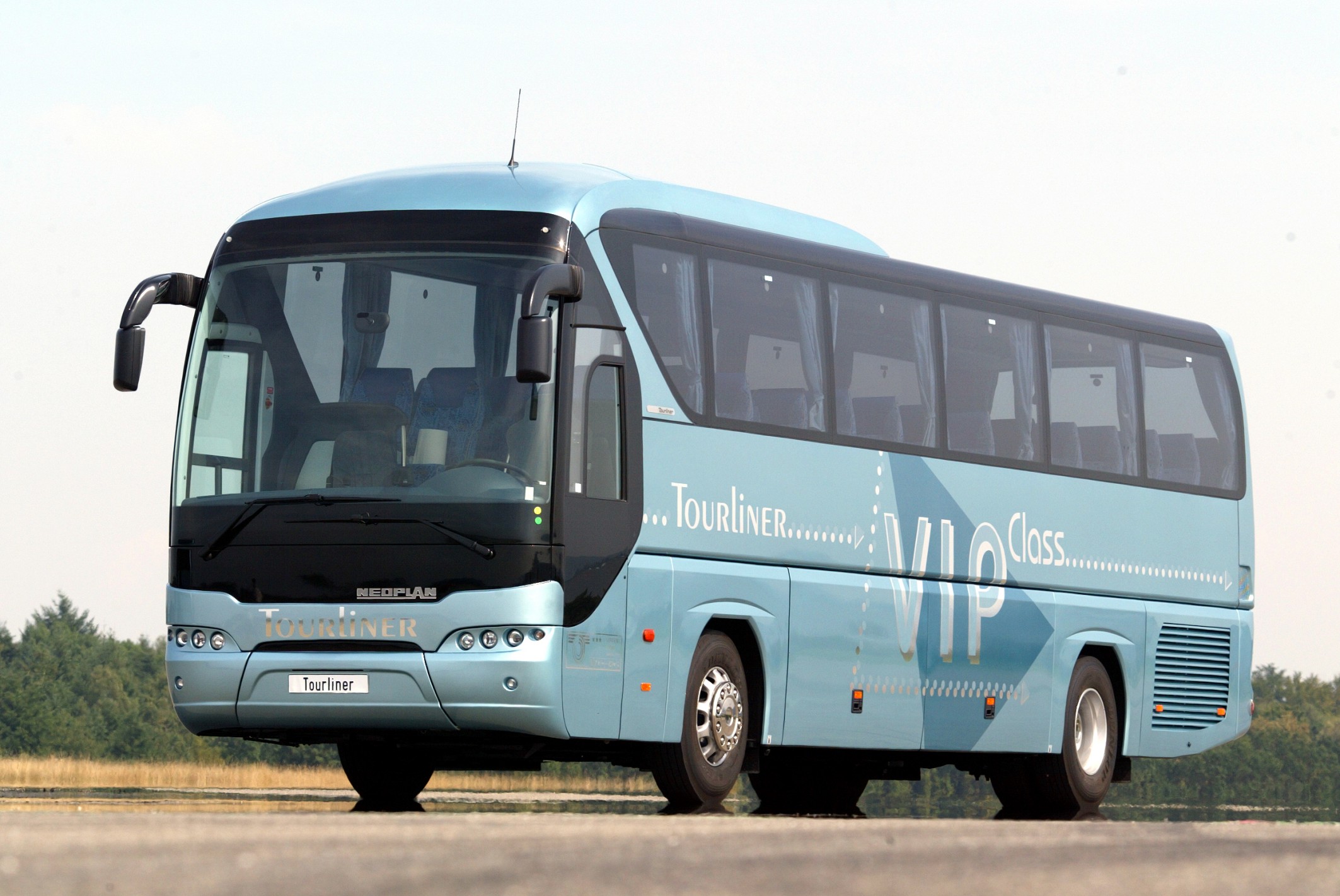 The NEOPLAN Tourliner: a fixture on European roads for 20 years