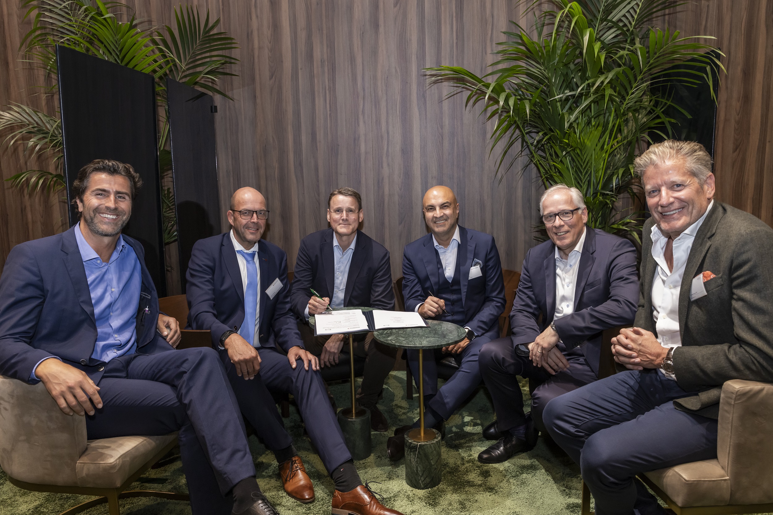 Duvenbeck and MAN conclude framework agreement at Transport Logistic ...