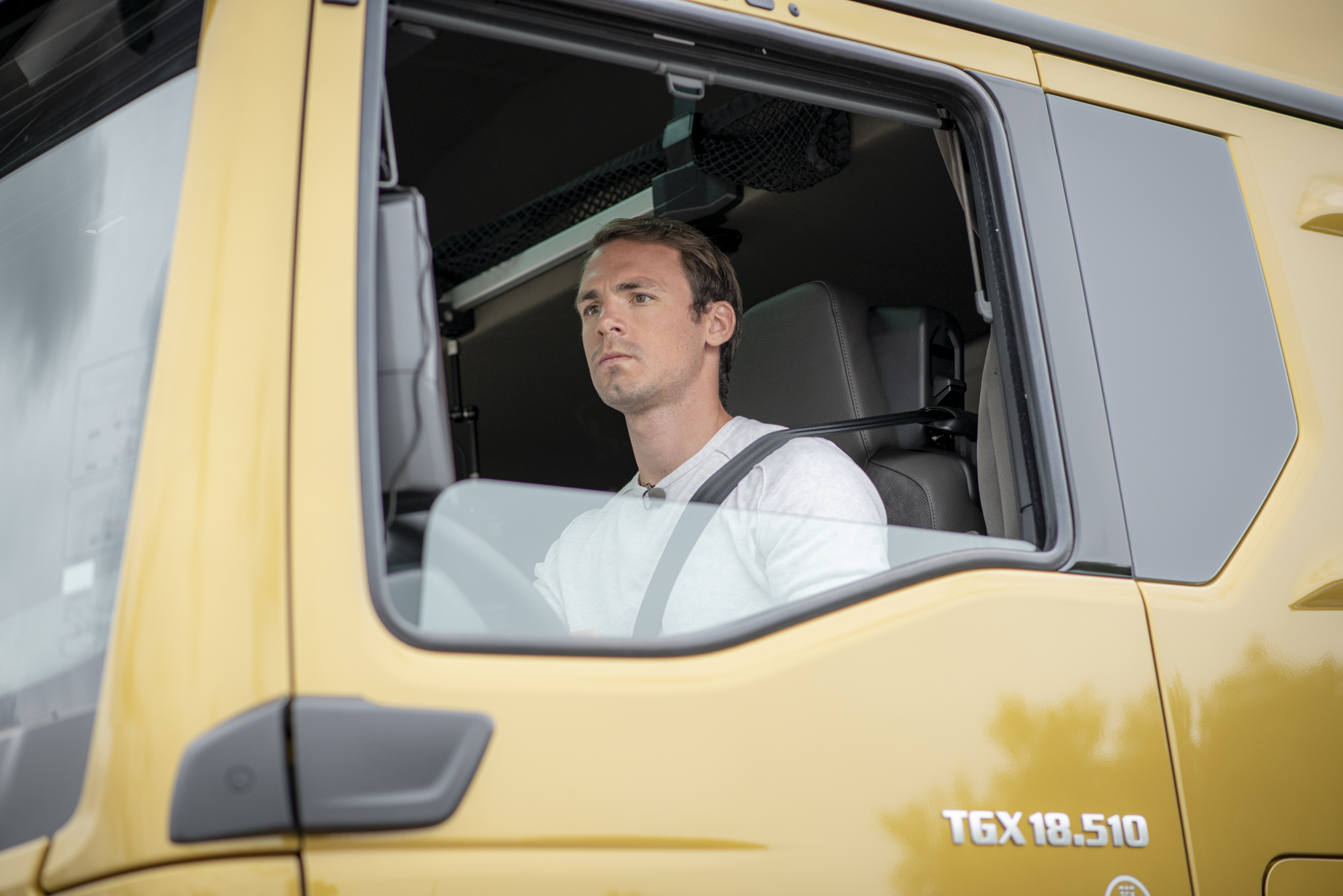 MAN presents MAN OptiView in a European road-show – the new mirror cam ...