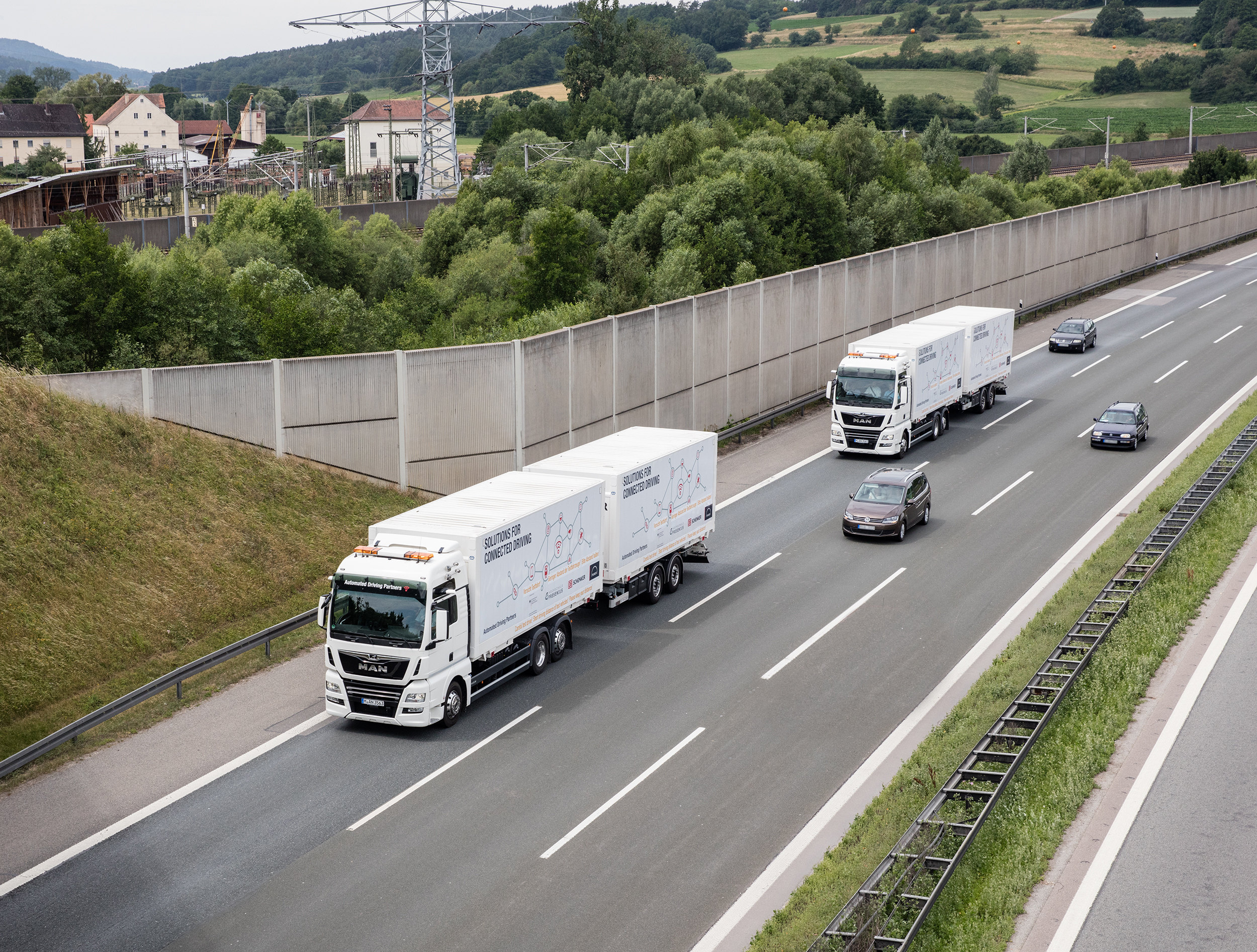 Platooning in the logistics industry: Researchers see great potential ...