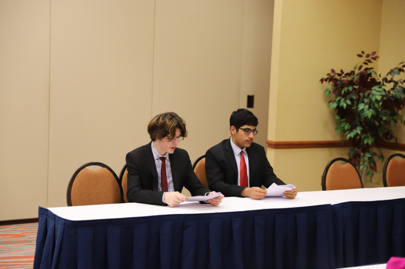 Students argue complex issues in front of prominent legal professionals ...
