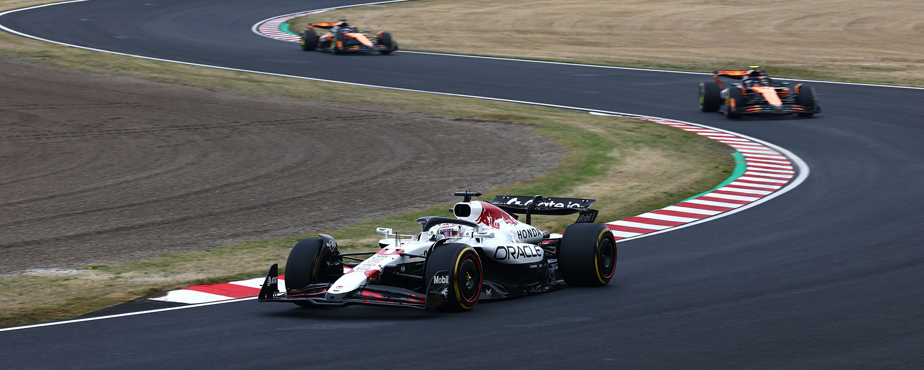 Four clean sweeps for Verstappen