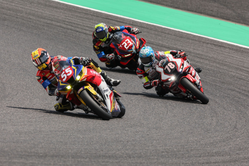 Dunlop supports competitive Formula EWC and Superstock Trophy fields at Suzuka 8 Hours