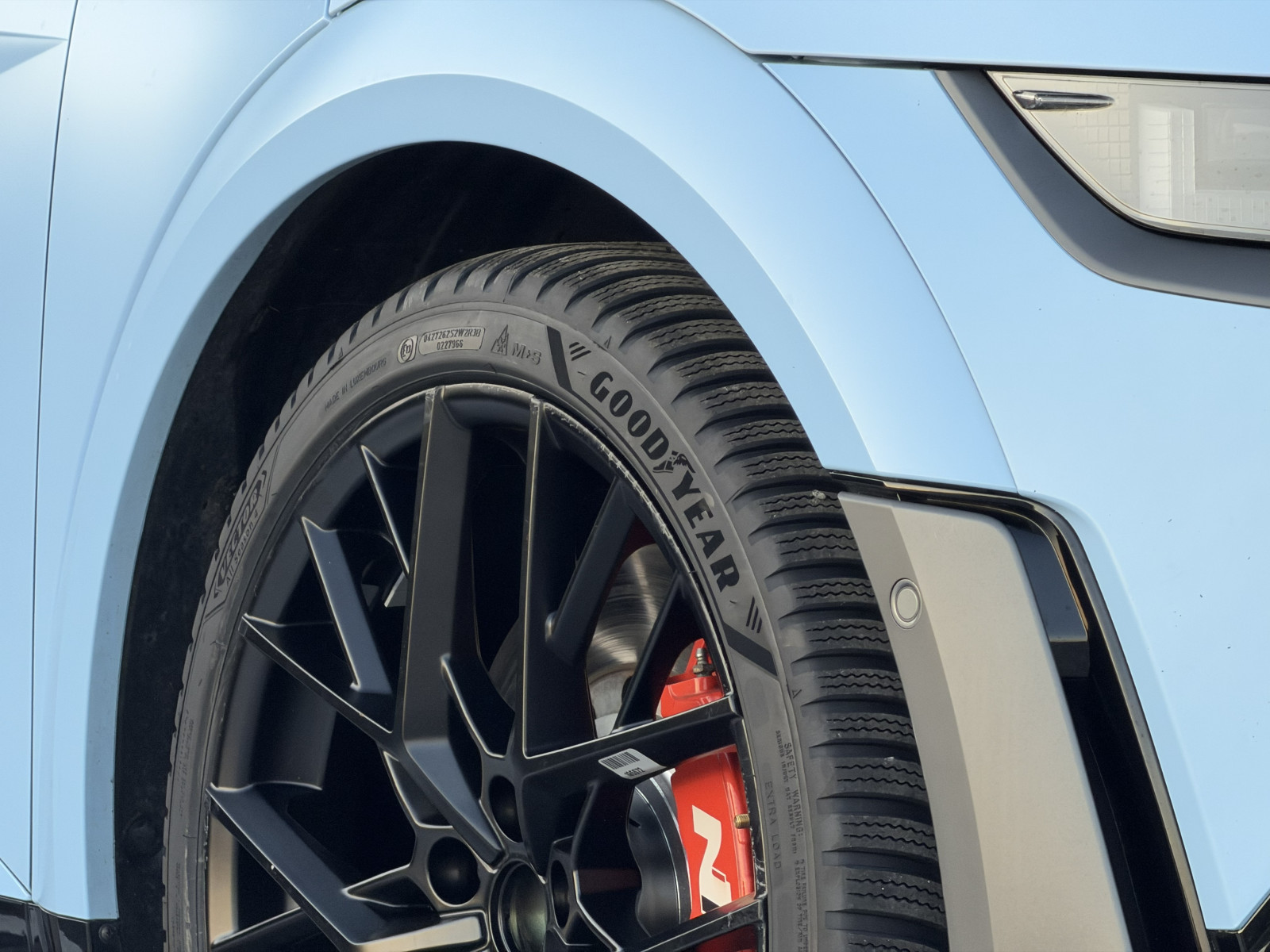 Goodyear na nowo definiuje kategorię opon całorocznych wprowadzając ...