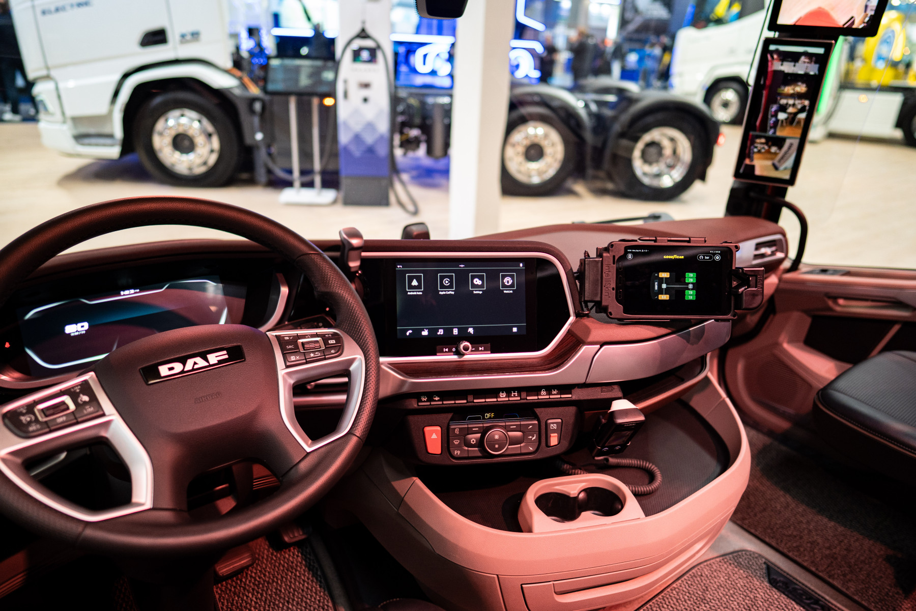 Goodyear DriverHub application now available in PACCAR Connect for DAF ...