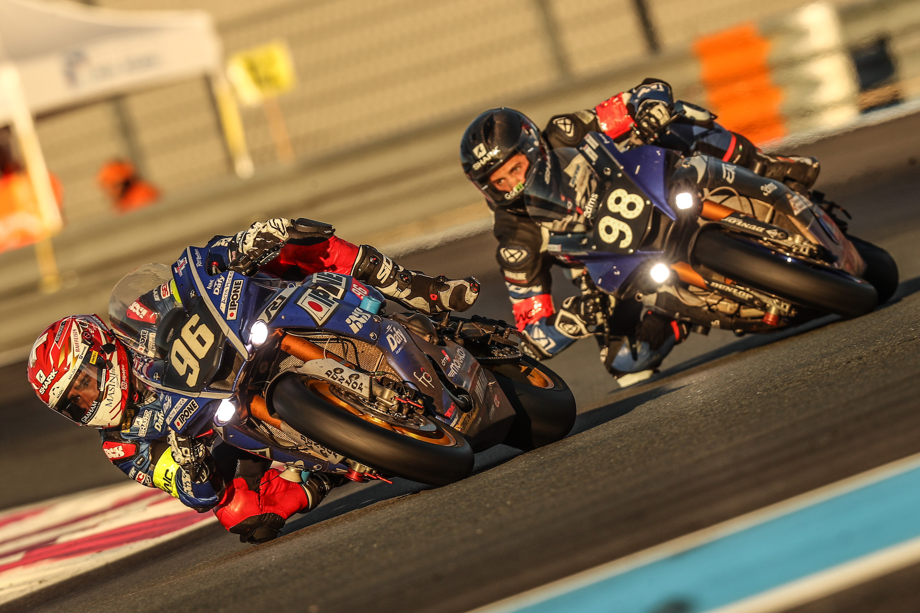 Dunlop teams finish on the podium in hard-fought Bol d’Or endurance race