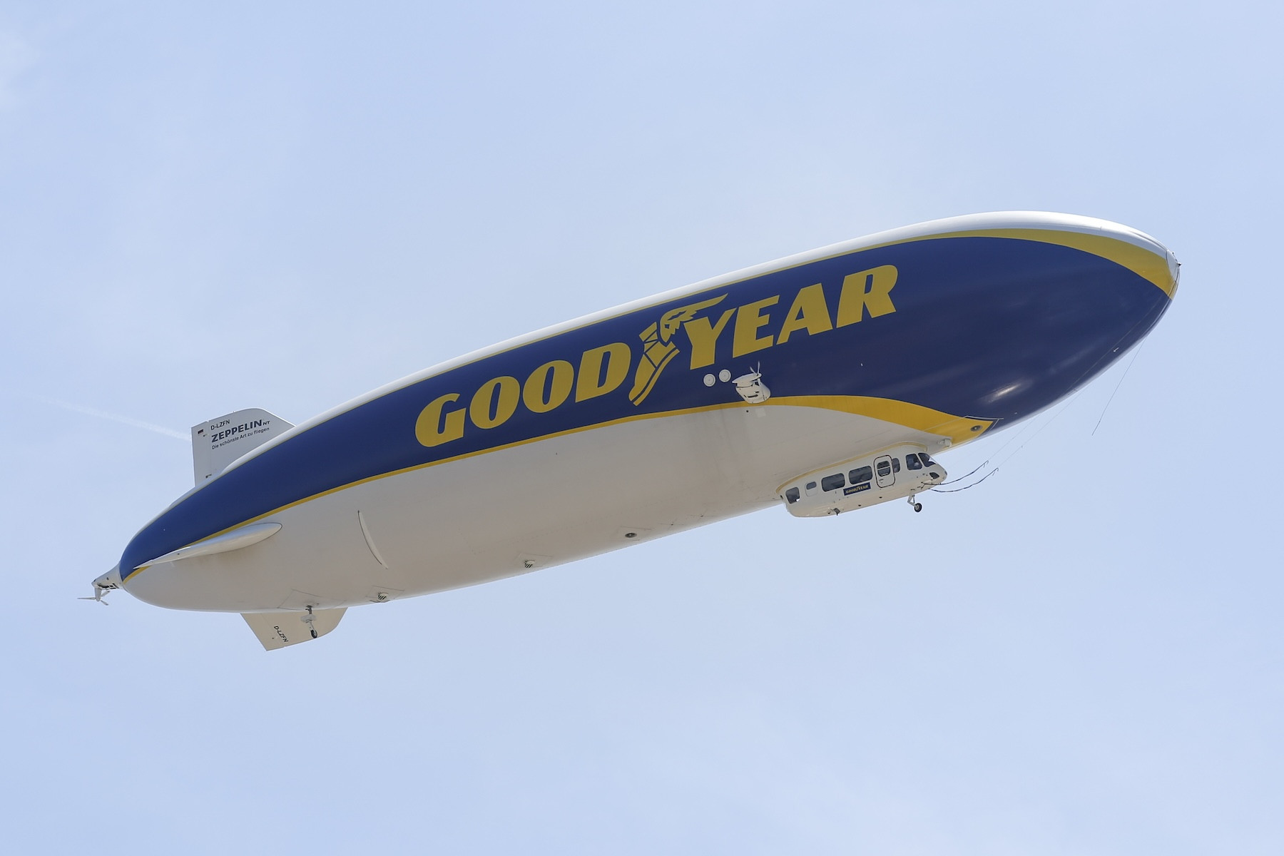 Goodyear Blimp: An icon in the sky over Le Mans