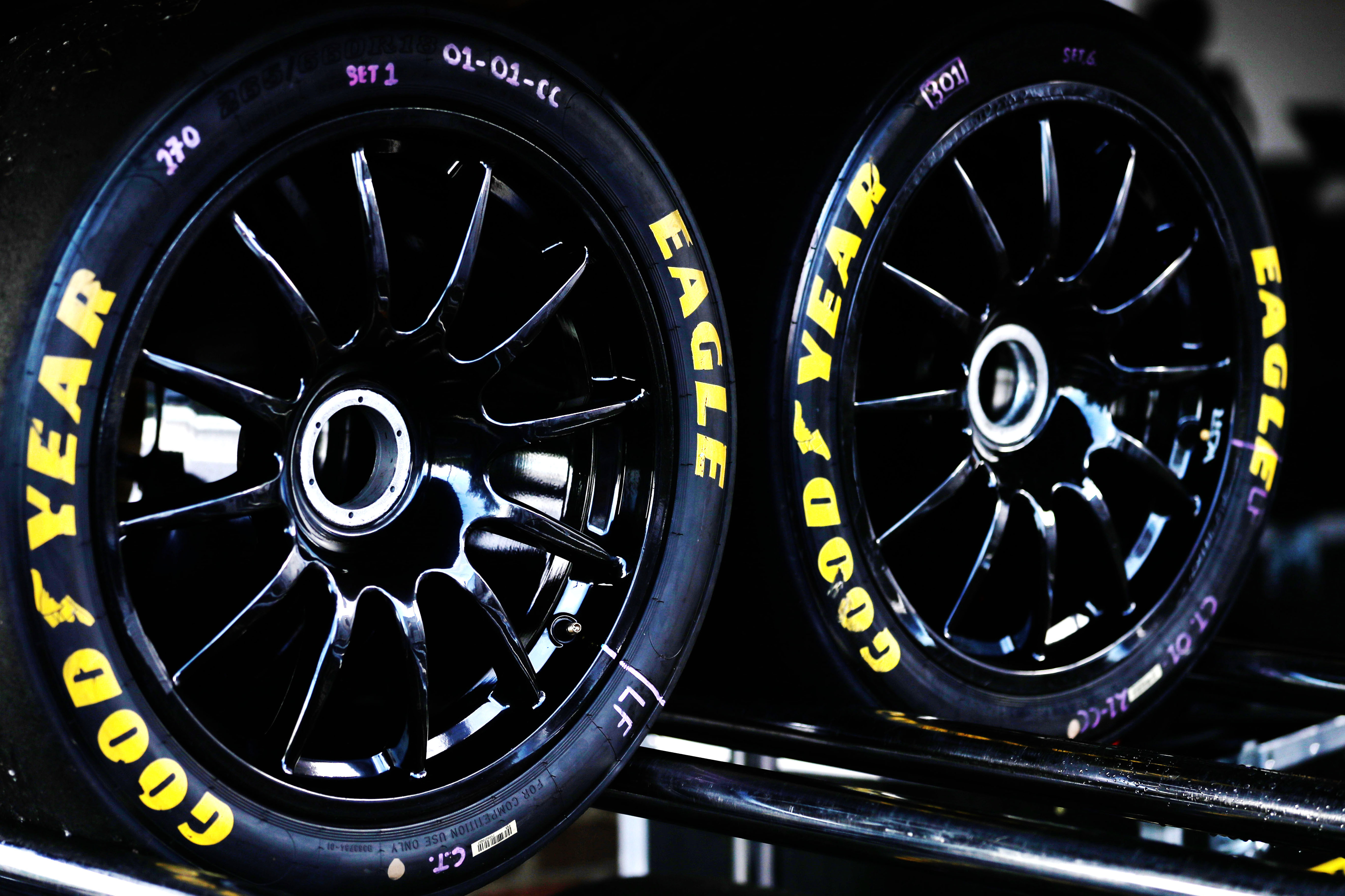 BTCC: All three Goodyear tyre compounds set up thrilling action at Croft