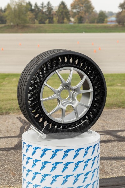 GOODYEAR RÉIMAGINE LE PNEUMATIQUE POUR UN AVENIR DE LA MOBILITE MULTIMODALE
