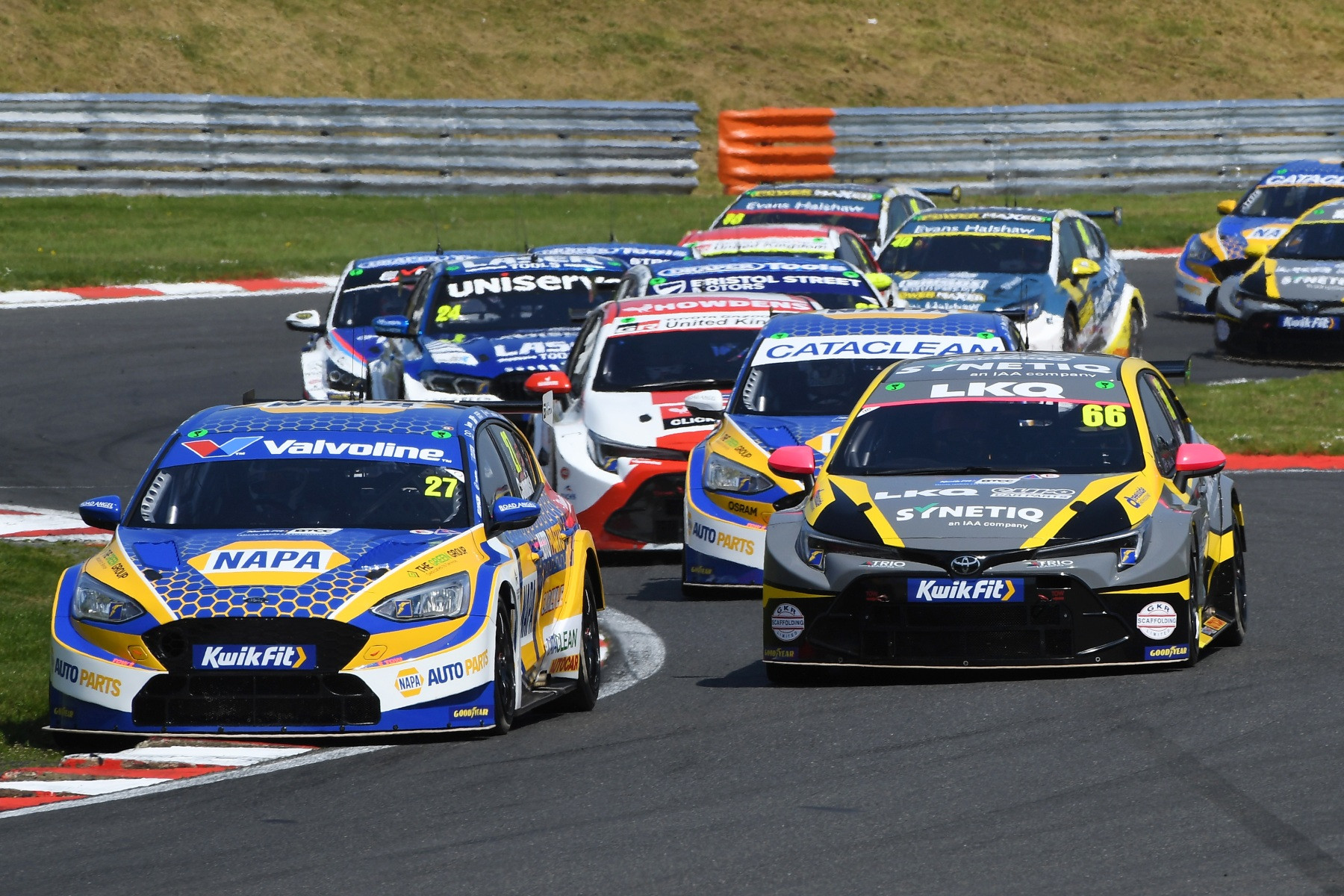 BTCC Brands Hatch Indy preview: Goodyear tyre strategy promises close ...