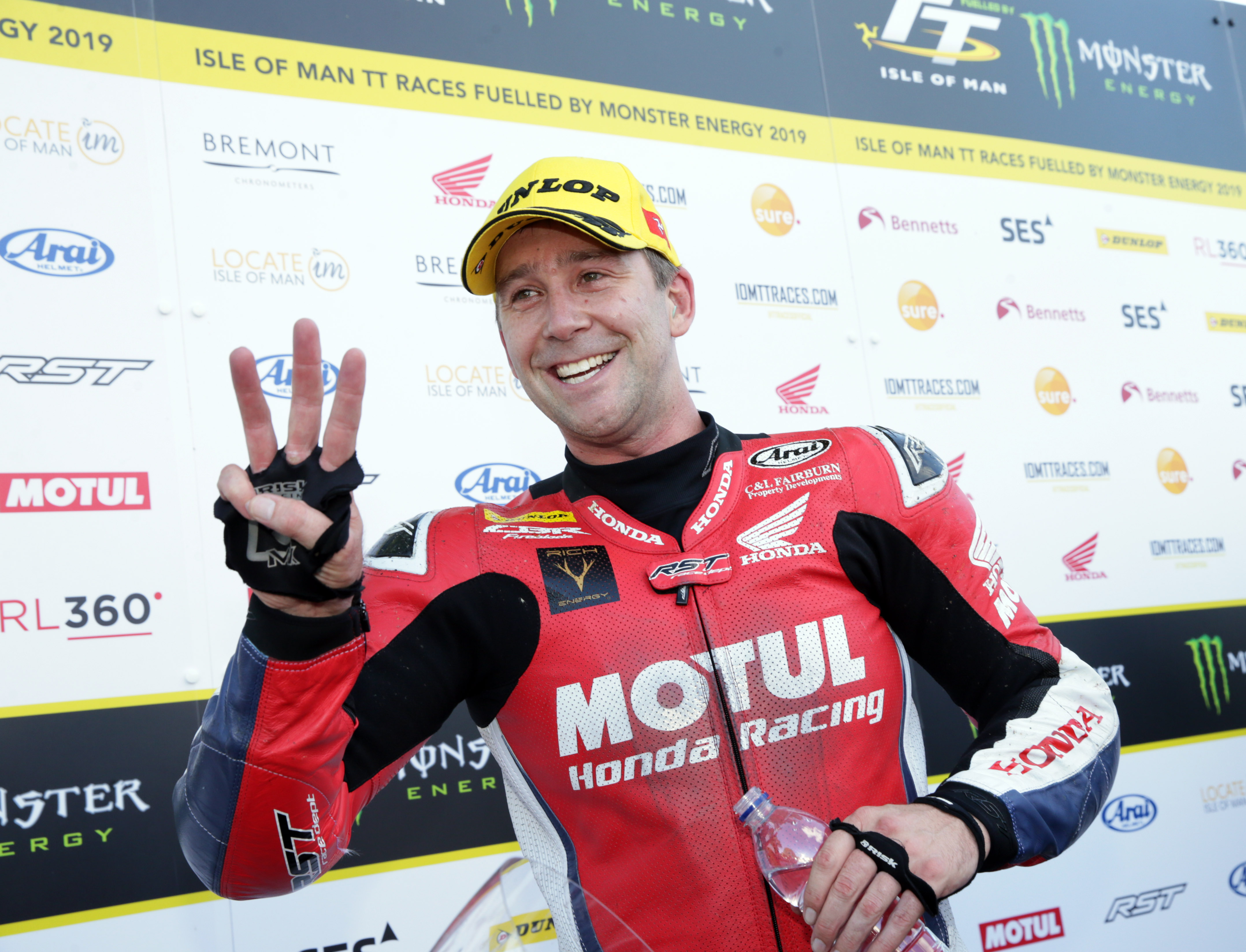 Dunlop riders celebrate a Summer of road racing wins