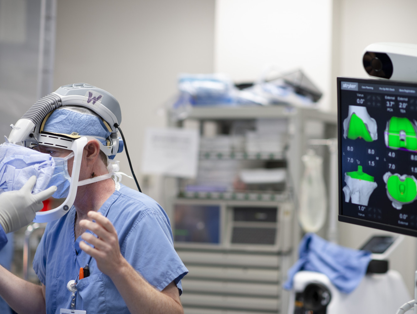 New HSS Studies Highlight the Benefits of Robotic-Assisted Joint Replacement Surgery