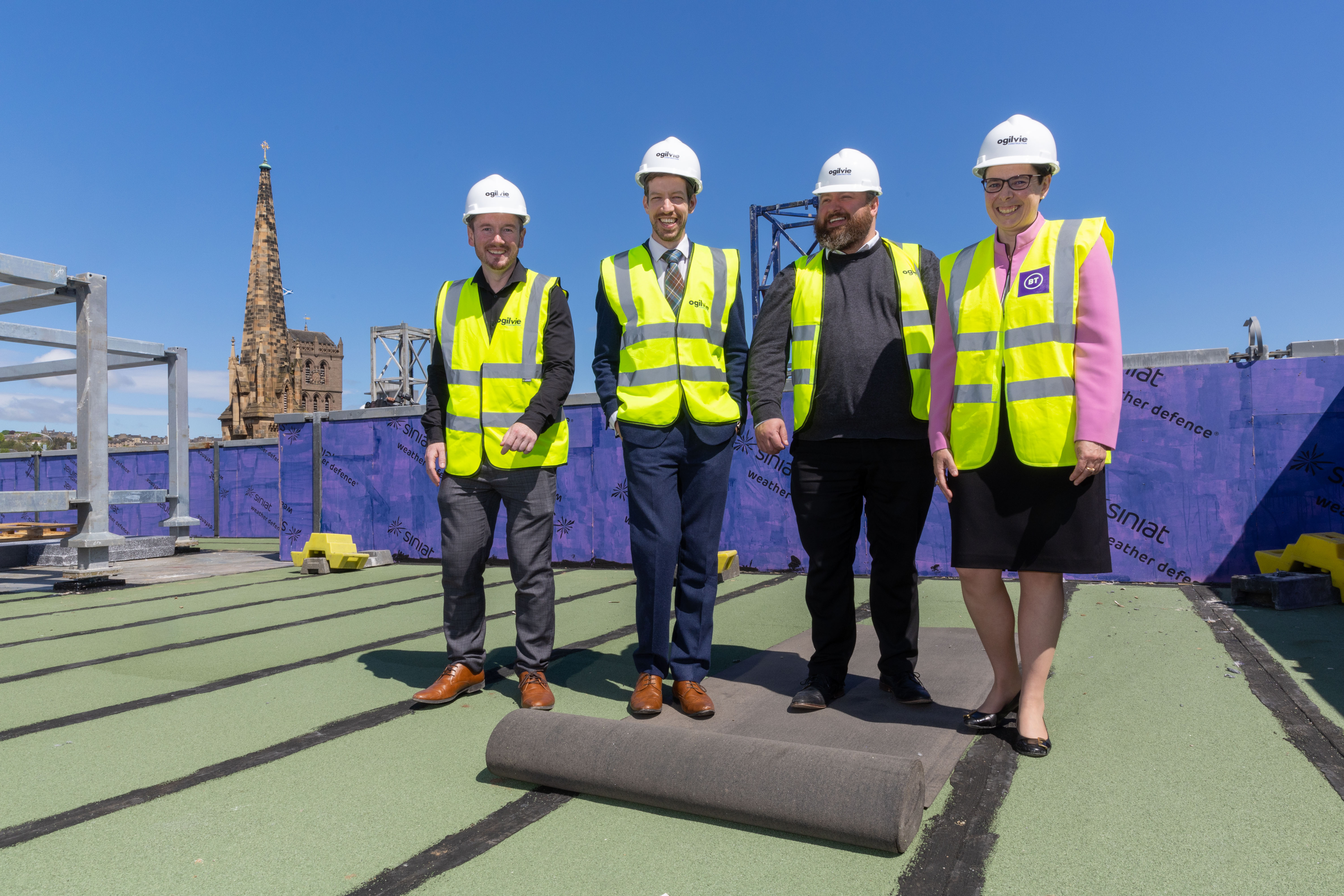 Rooftop milestone for BT Group’s state-of-the-art new Dundee home