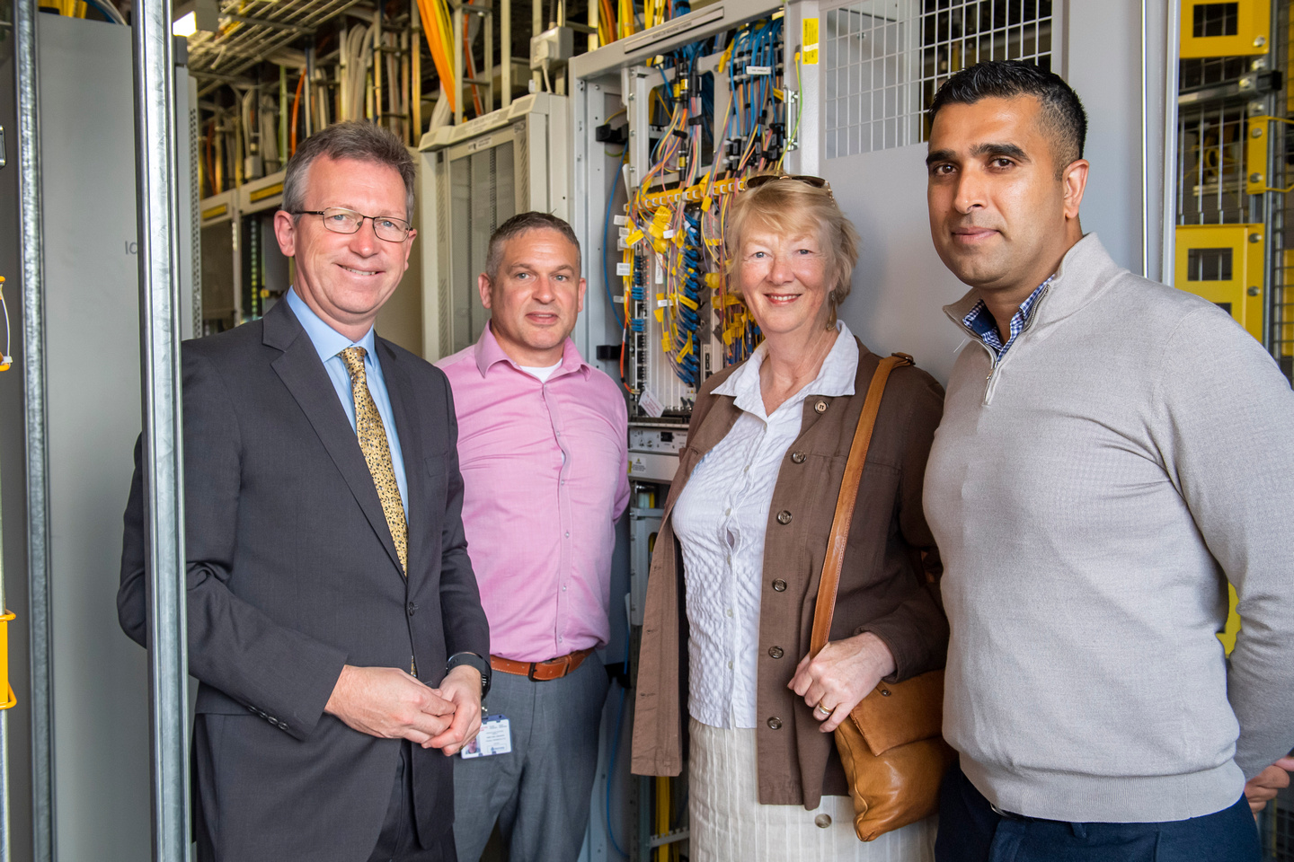 Warwickshire MP gets to grips with Openreach broadband build