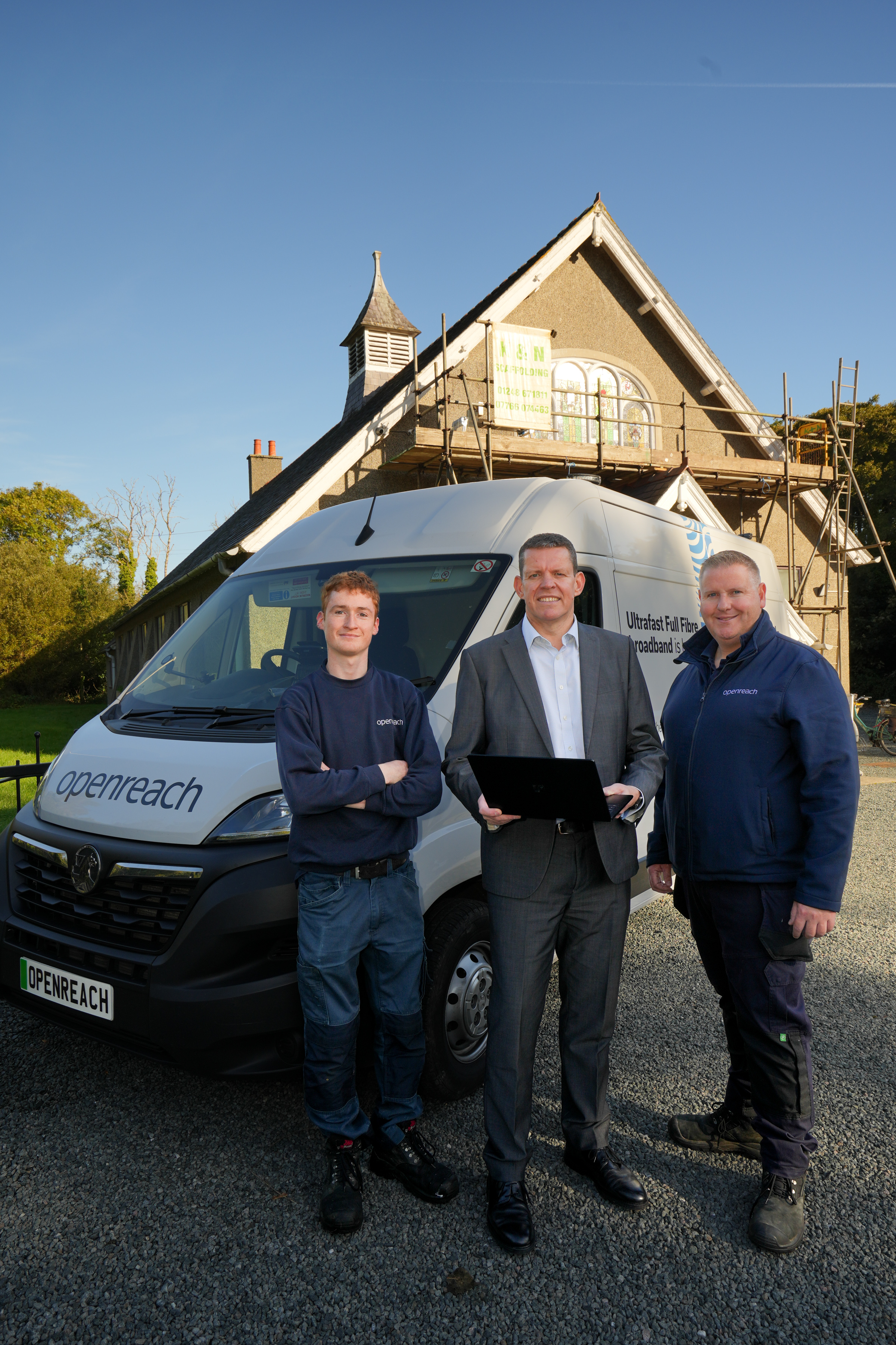 Llangoed residents join the ultrafast highway