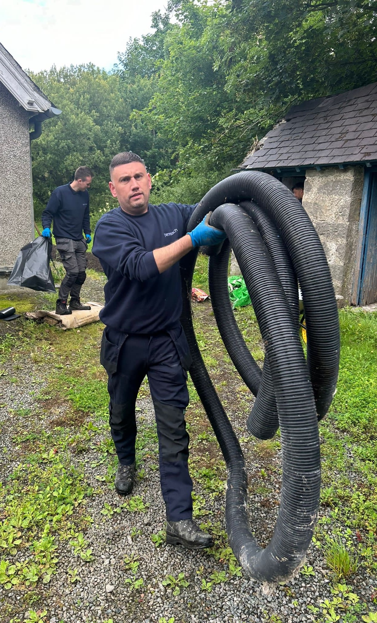 Openreach volunteers 'upgrade' Welsh community centre with clean-up