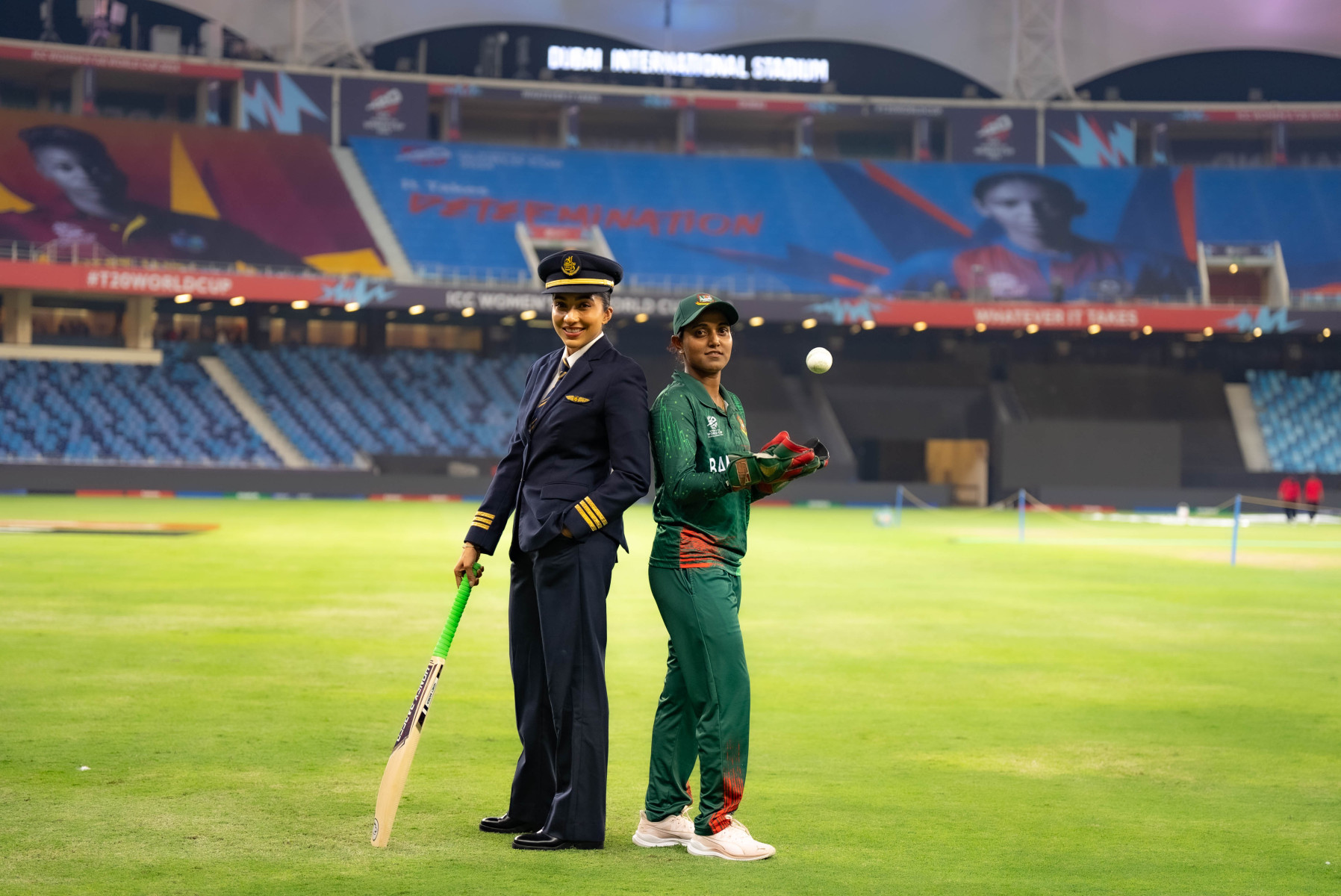 Emirates continues its support for women's cricket