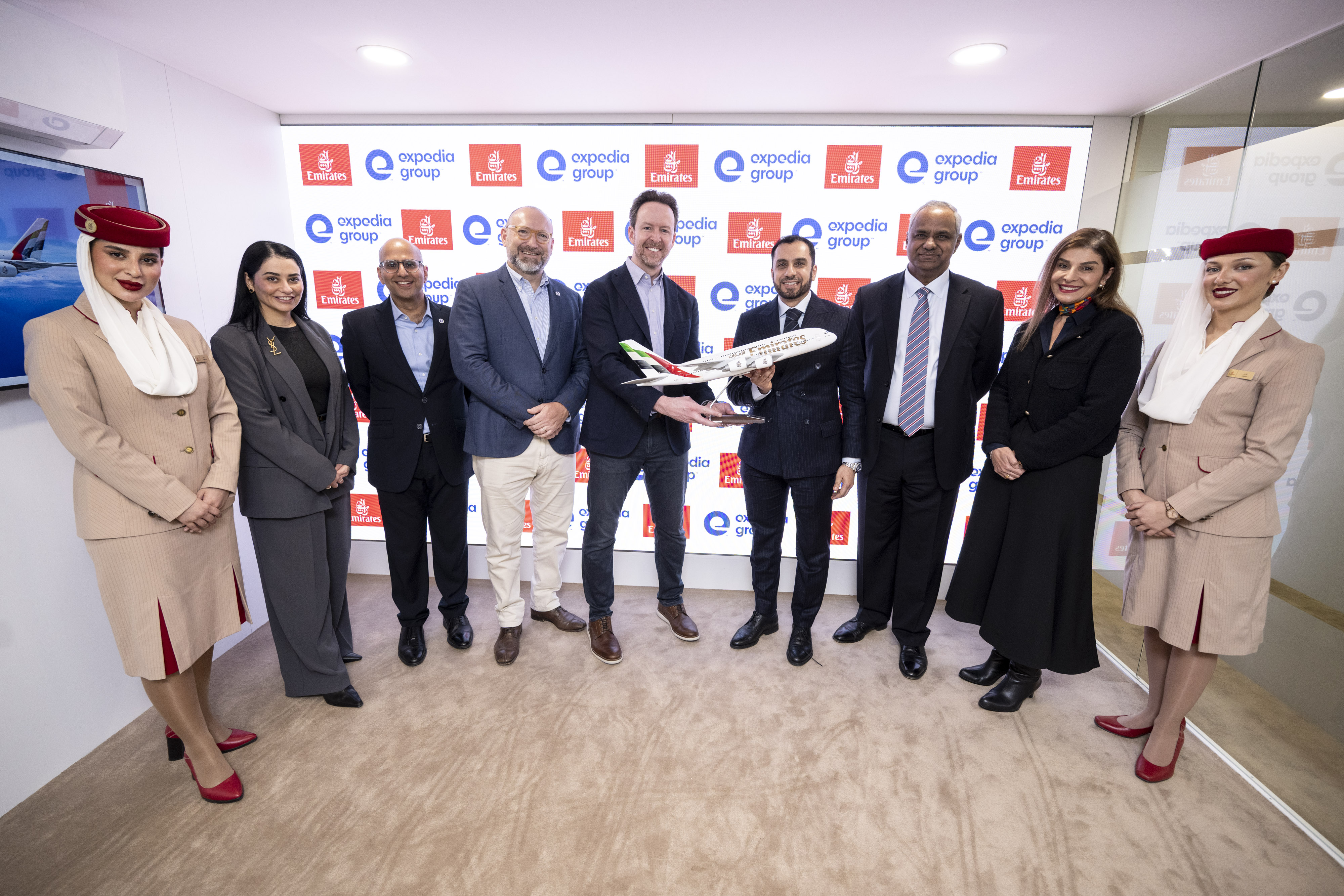 Emirates y Expedia Group amplían su colaboración para ofrecer ...