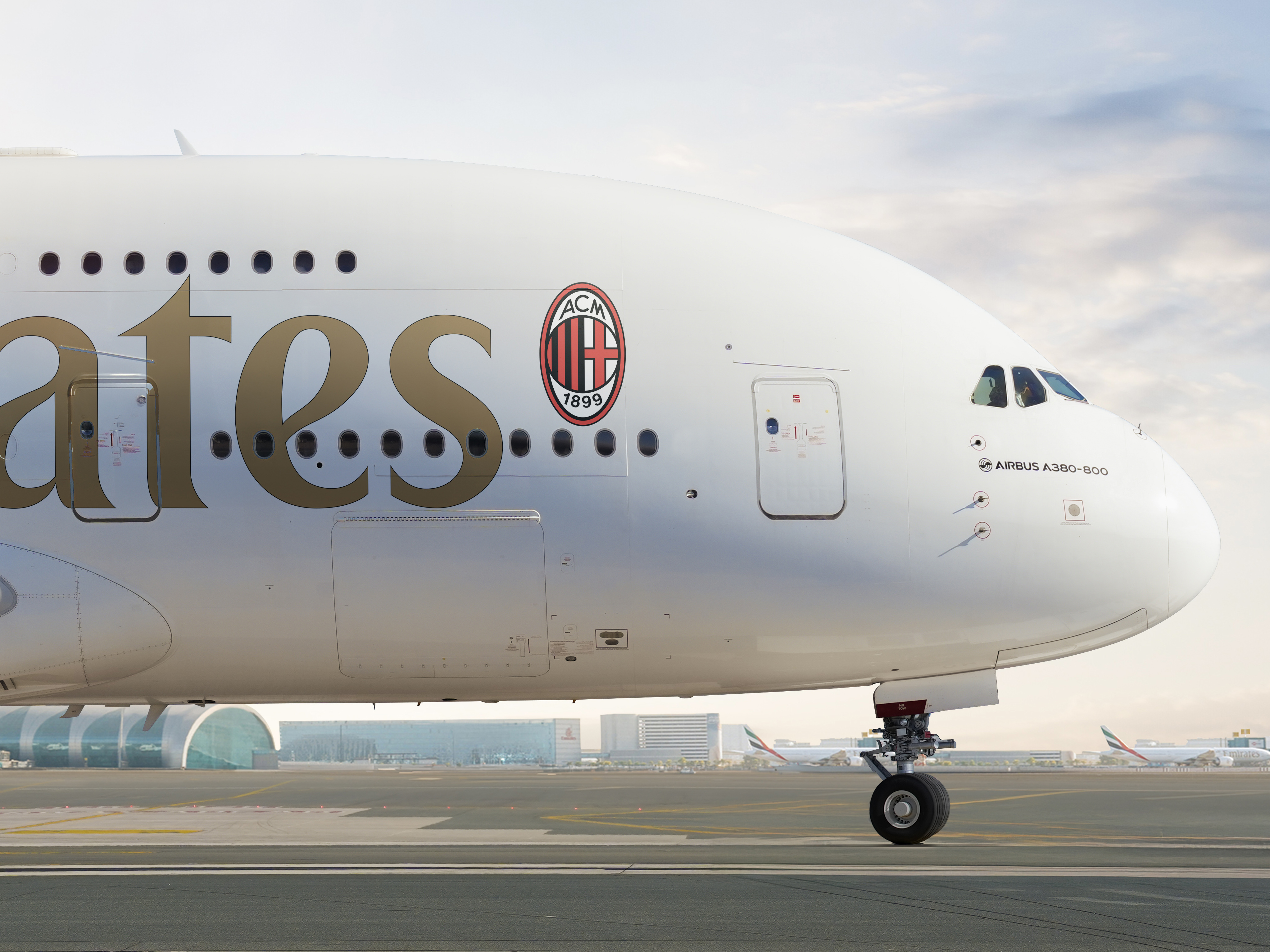 Emirates unveils livery for AC Milan’s 125th anniversary