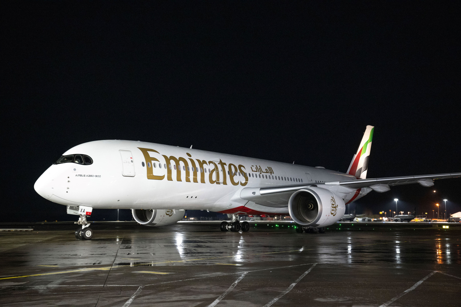 Emirates A350 lands in EDI