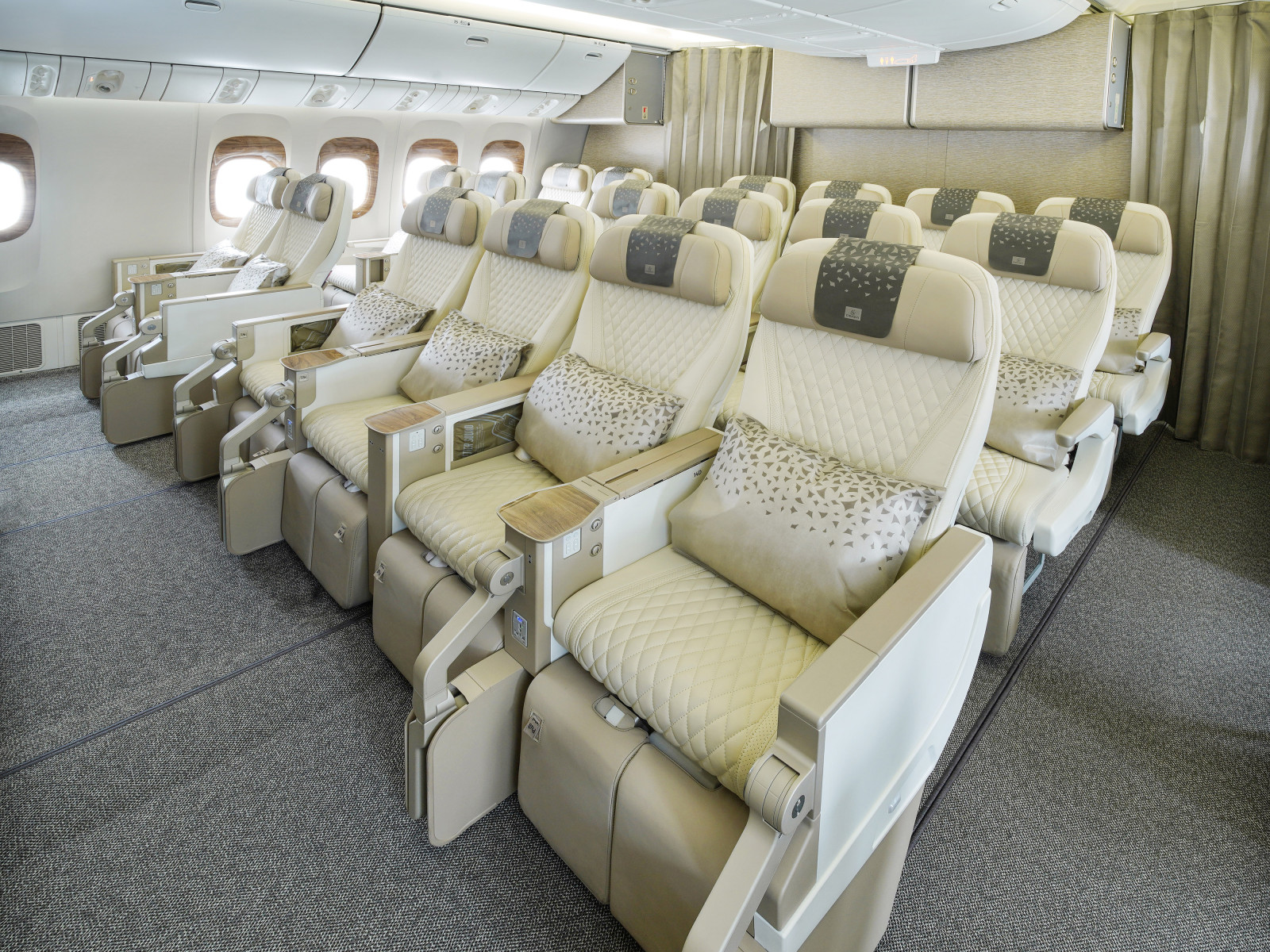 Emirates expands retrofitted A380 and B777 to 8 cities