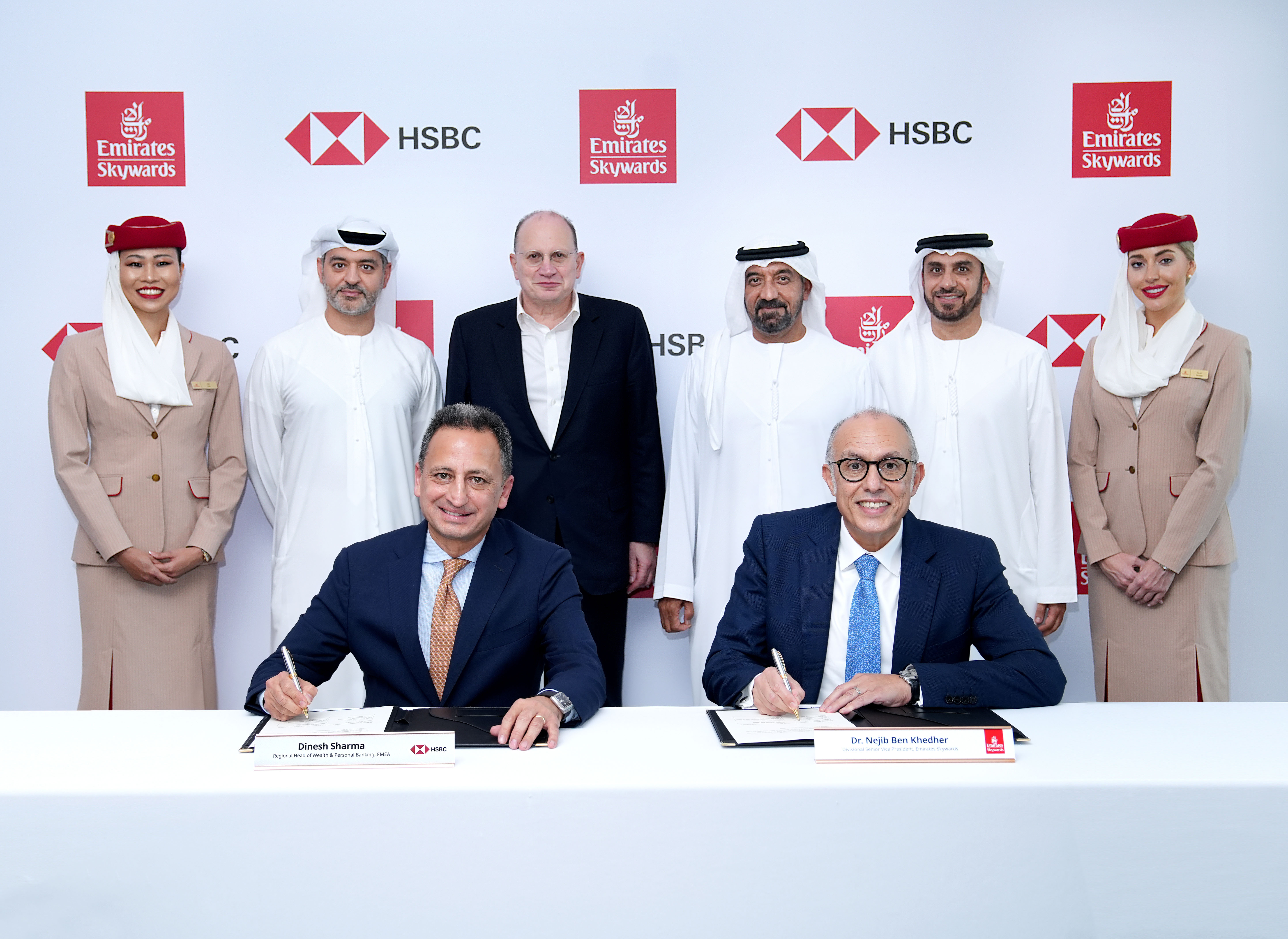 Emirates partners with HSBC to launch cobranded credit cards
