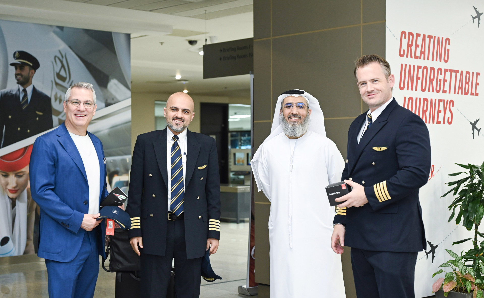 Emirates commits to hiring 1,500 aviators