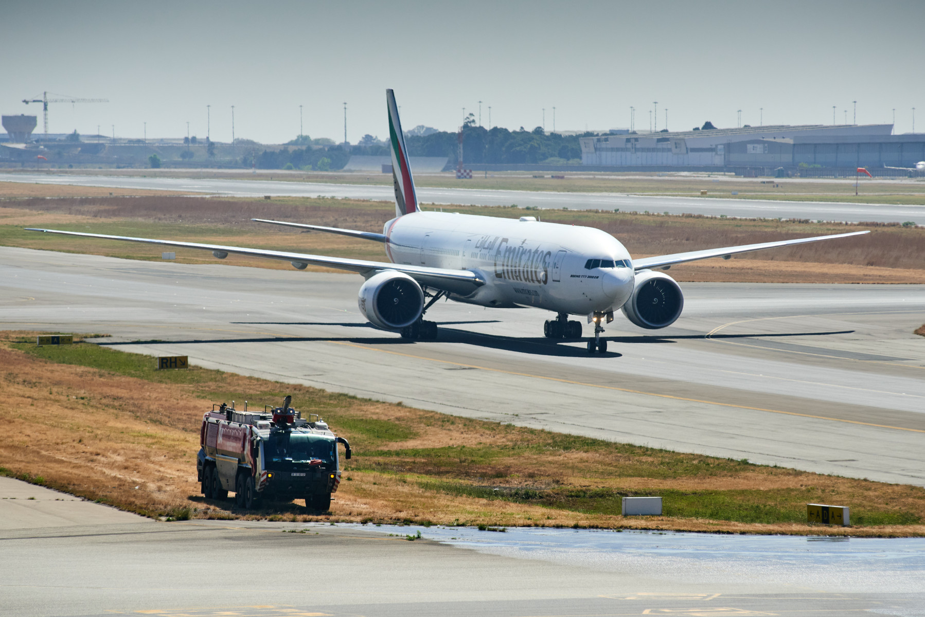 Emirates to operate upgraded B777s to 8 more cities
