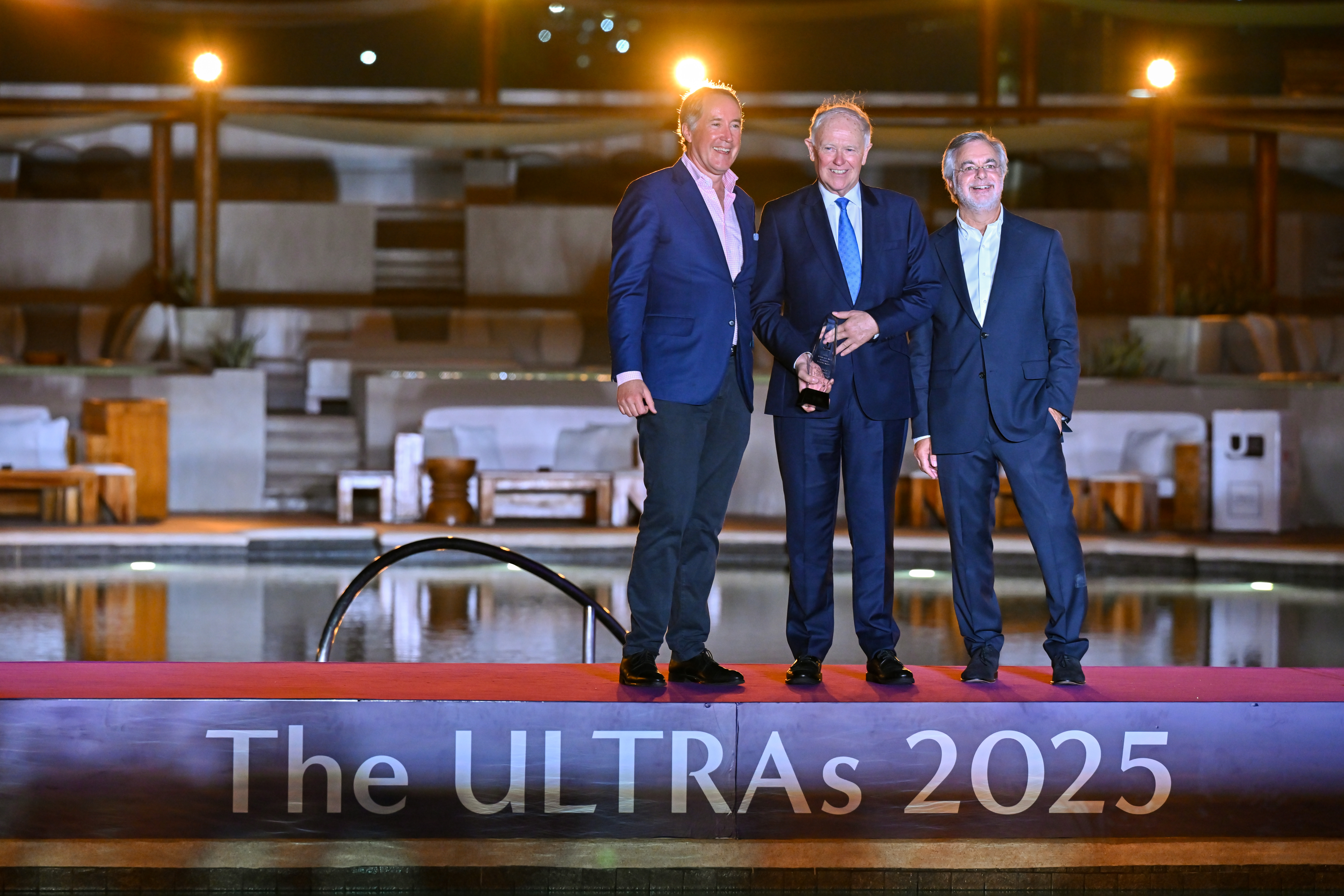 Emirates remporte le prix ULTRAs de la « Meilleure compagnie aérienne ...