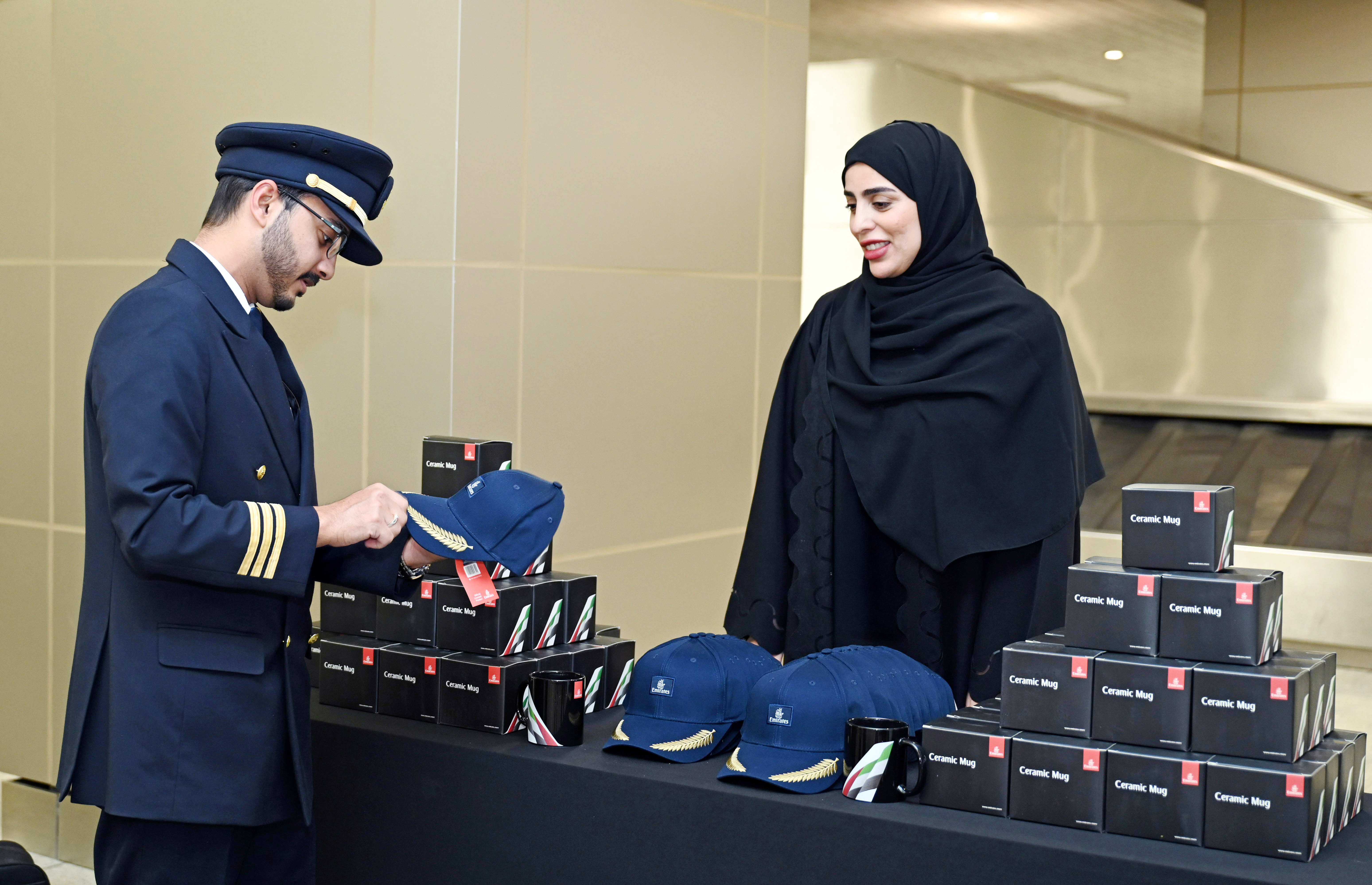 Emirates commits to hiring 1,500 aviators