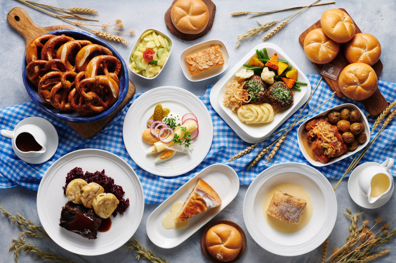 Prost! Emirates toasts Oktoberfest onboard and in lounges