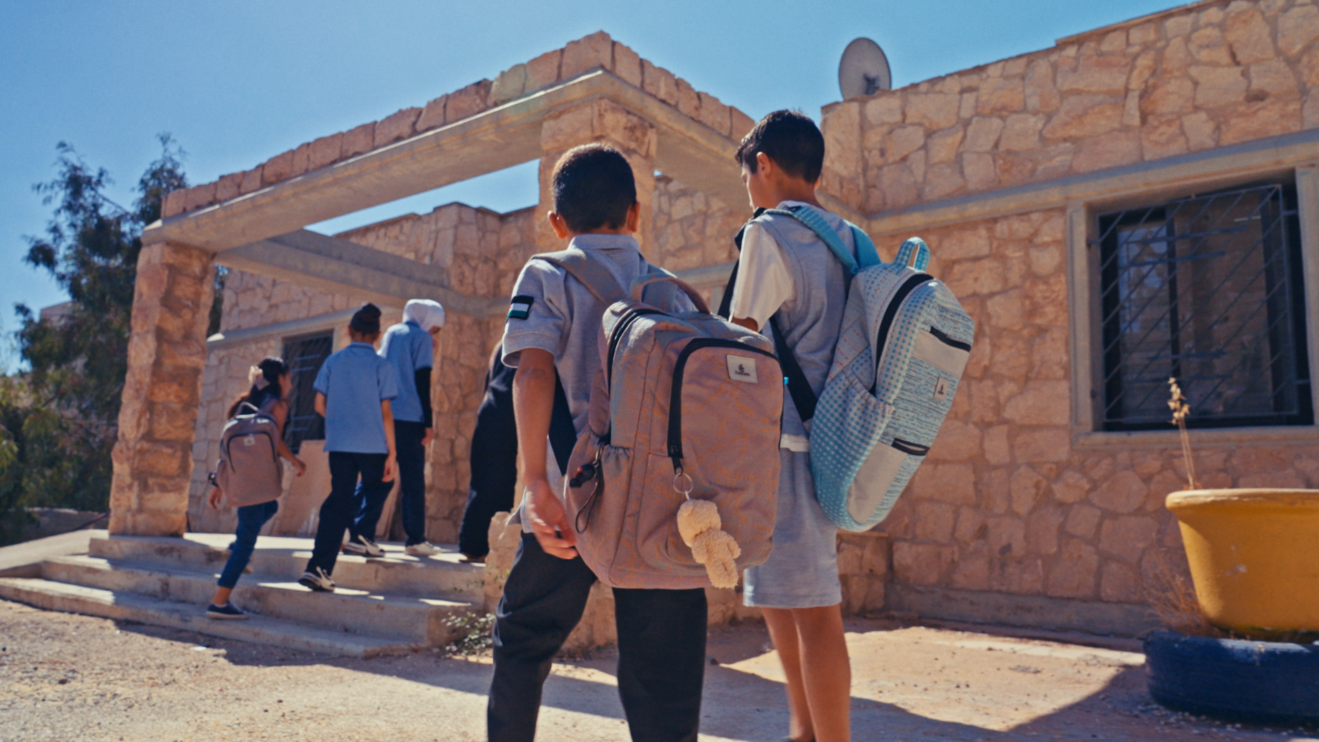 Emirates donates over 800 bags in Jordan