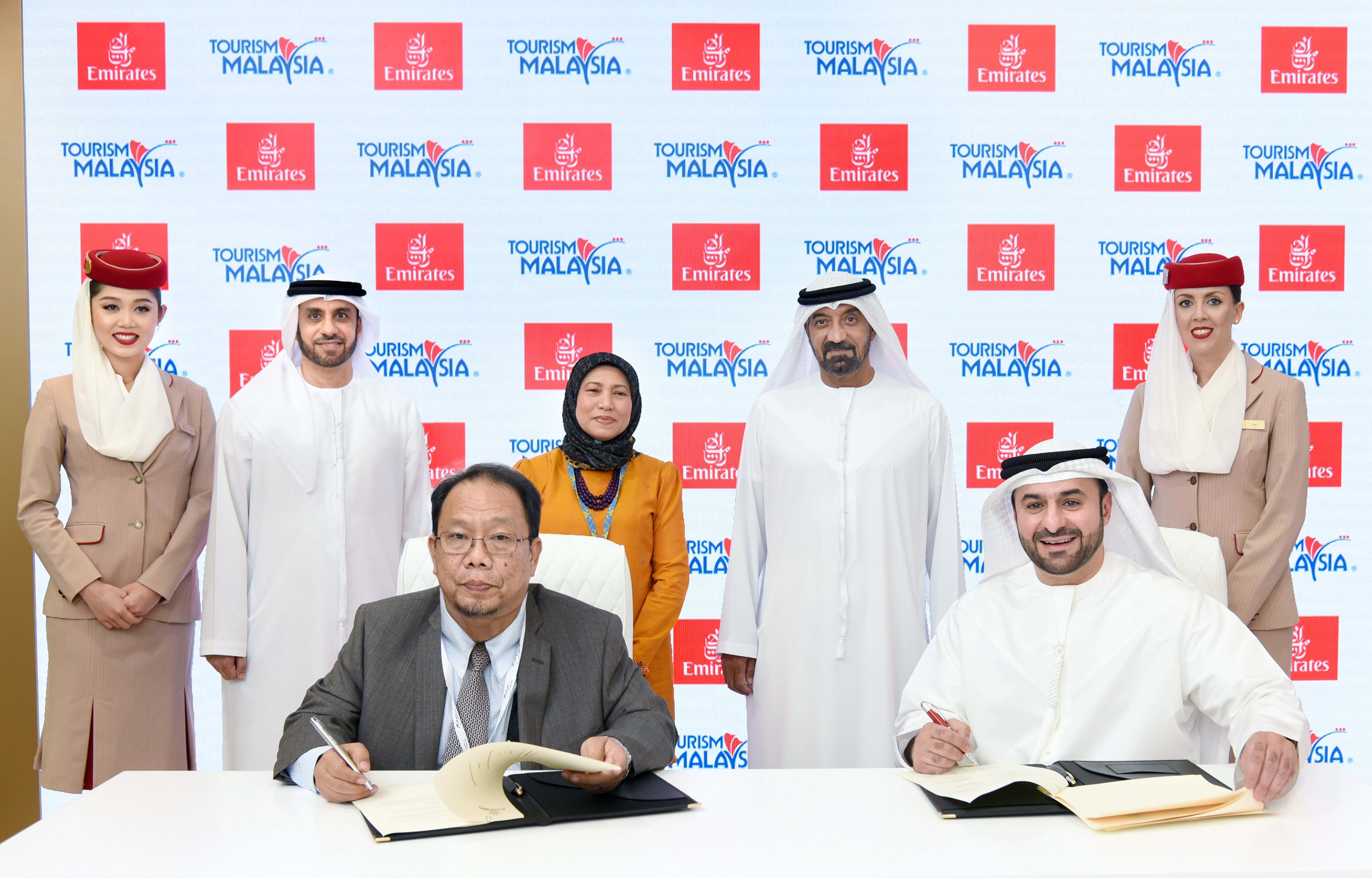 Emirates signs MoC with Malaysia Tourism Board
